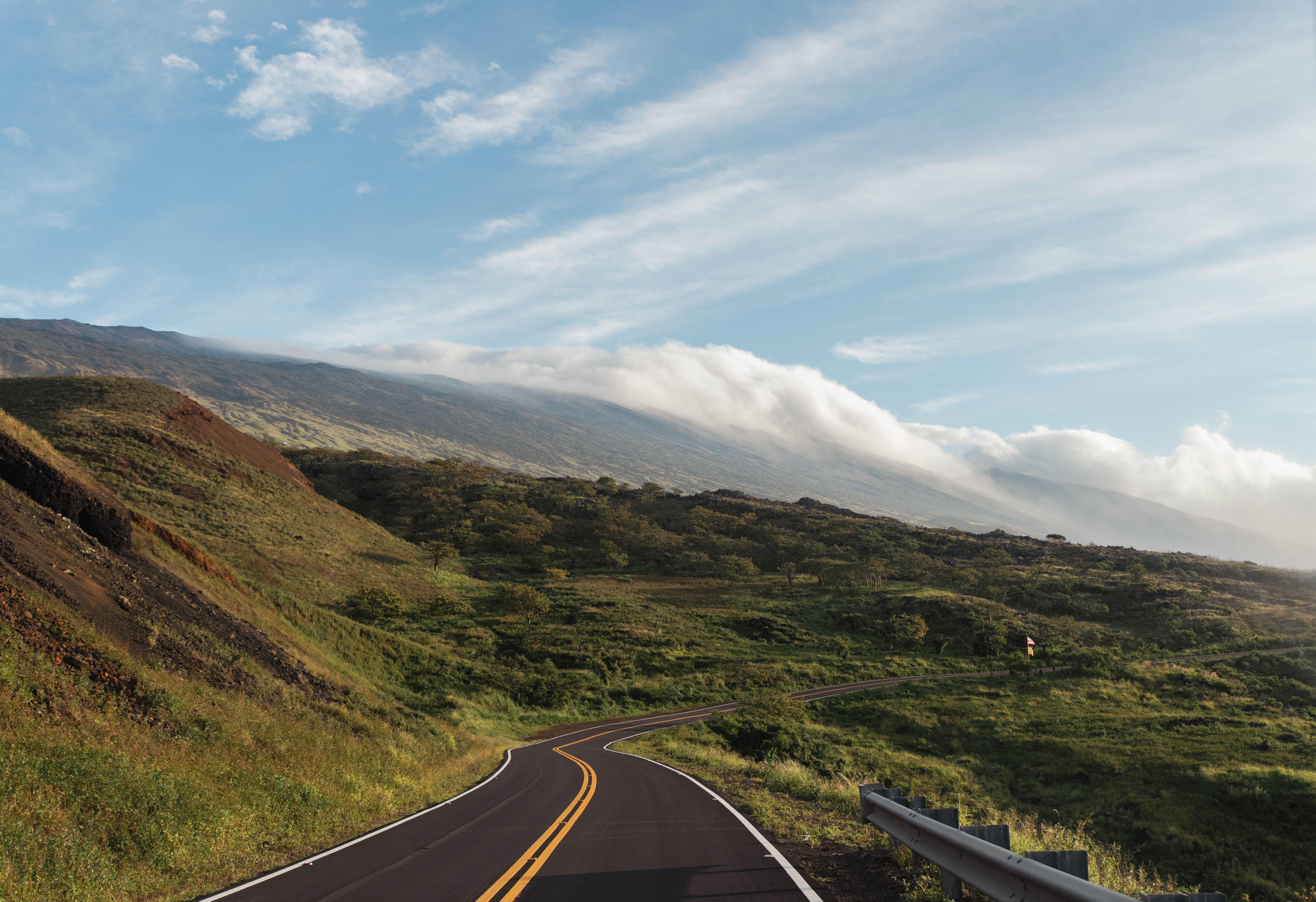 Empty Road on Hills · Free Stock Photo