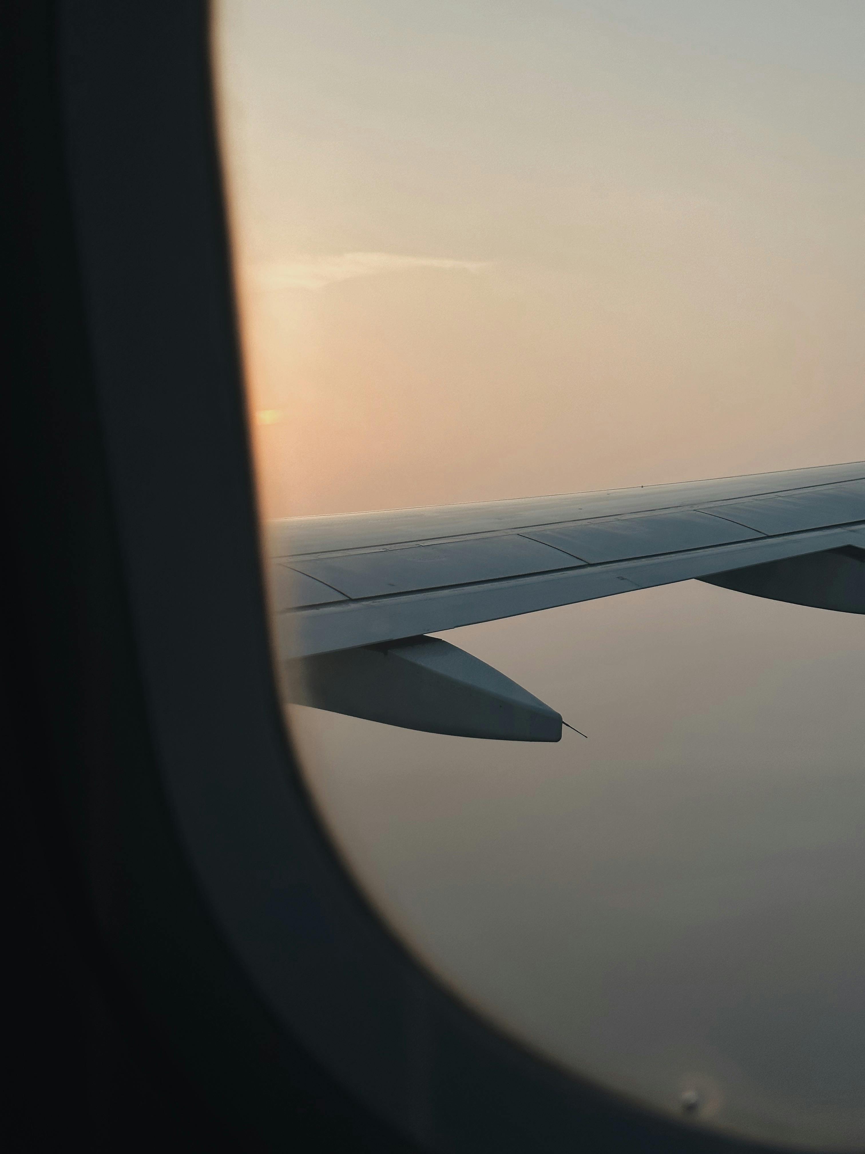 Airliner Mirror View · Free Stock Photo