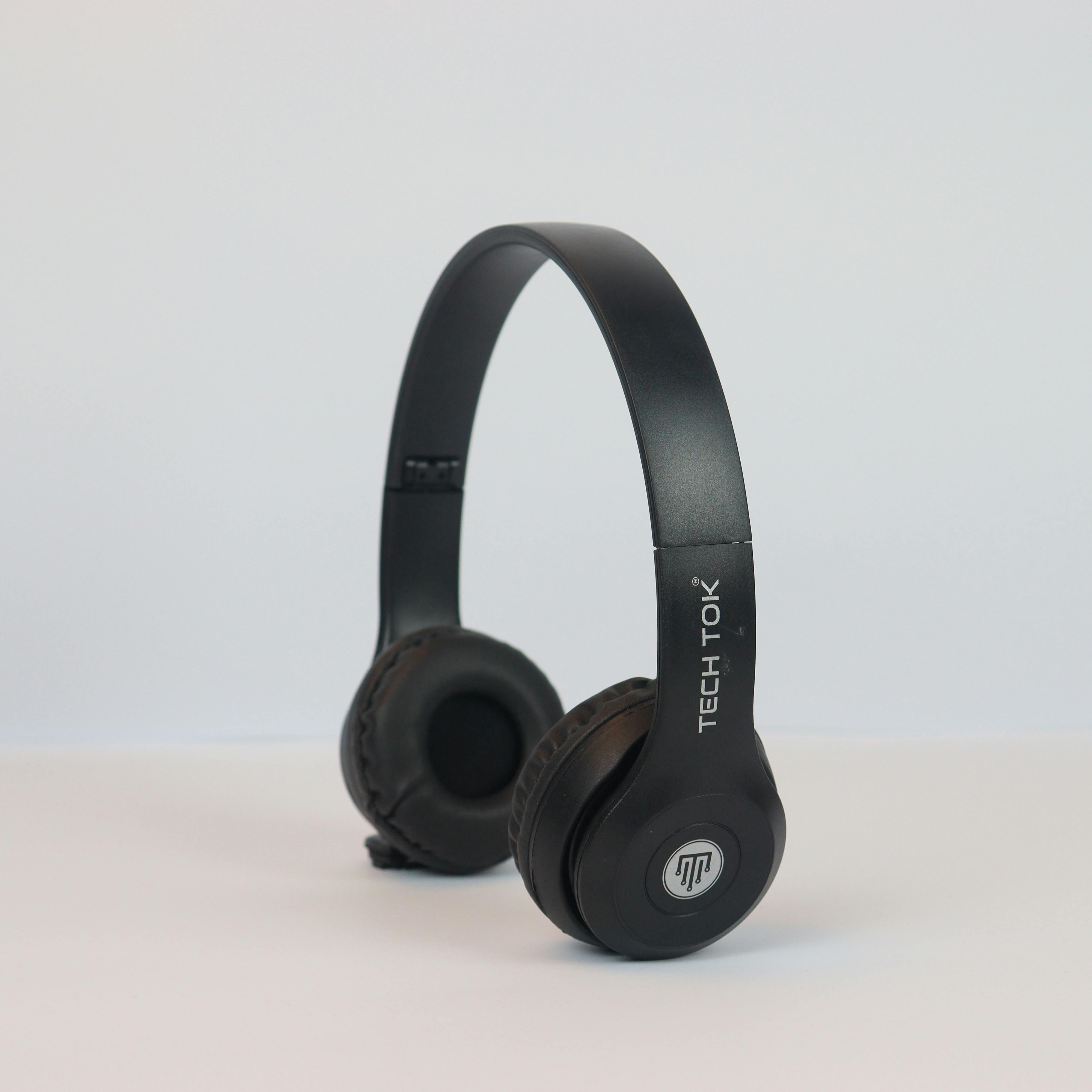 Black Wireless Headphones · Free Stock Photo