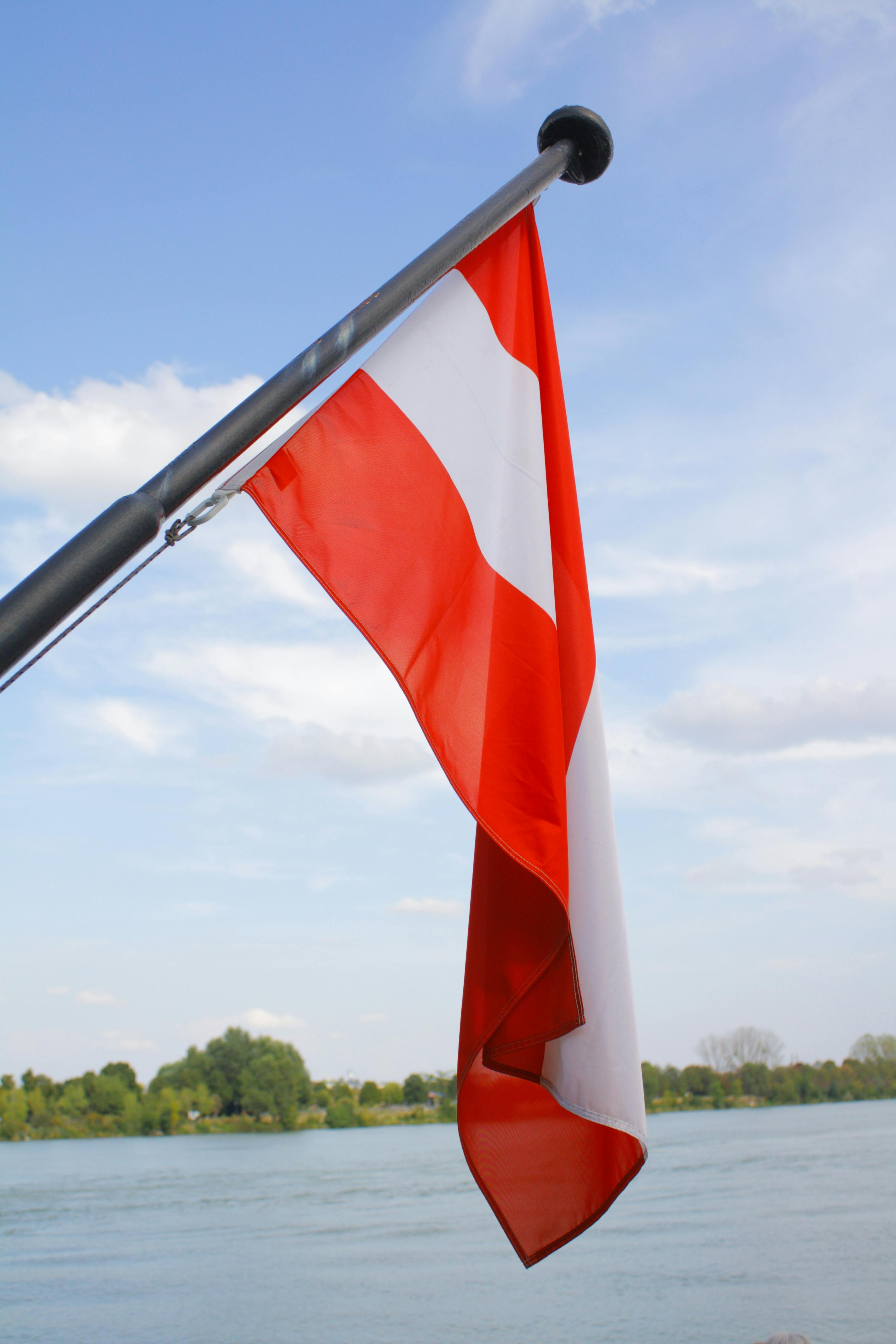 Rippling Flag Photos, Download The BEST Free Rippling Flag Stock Photos ...