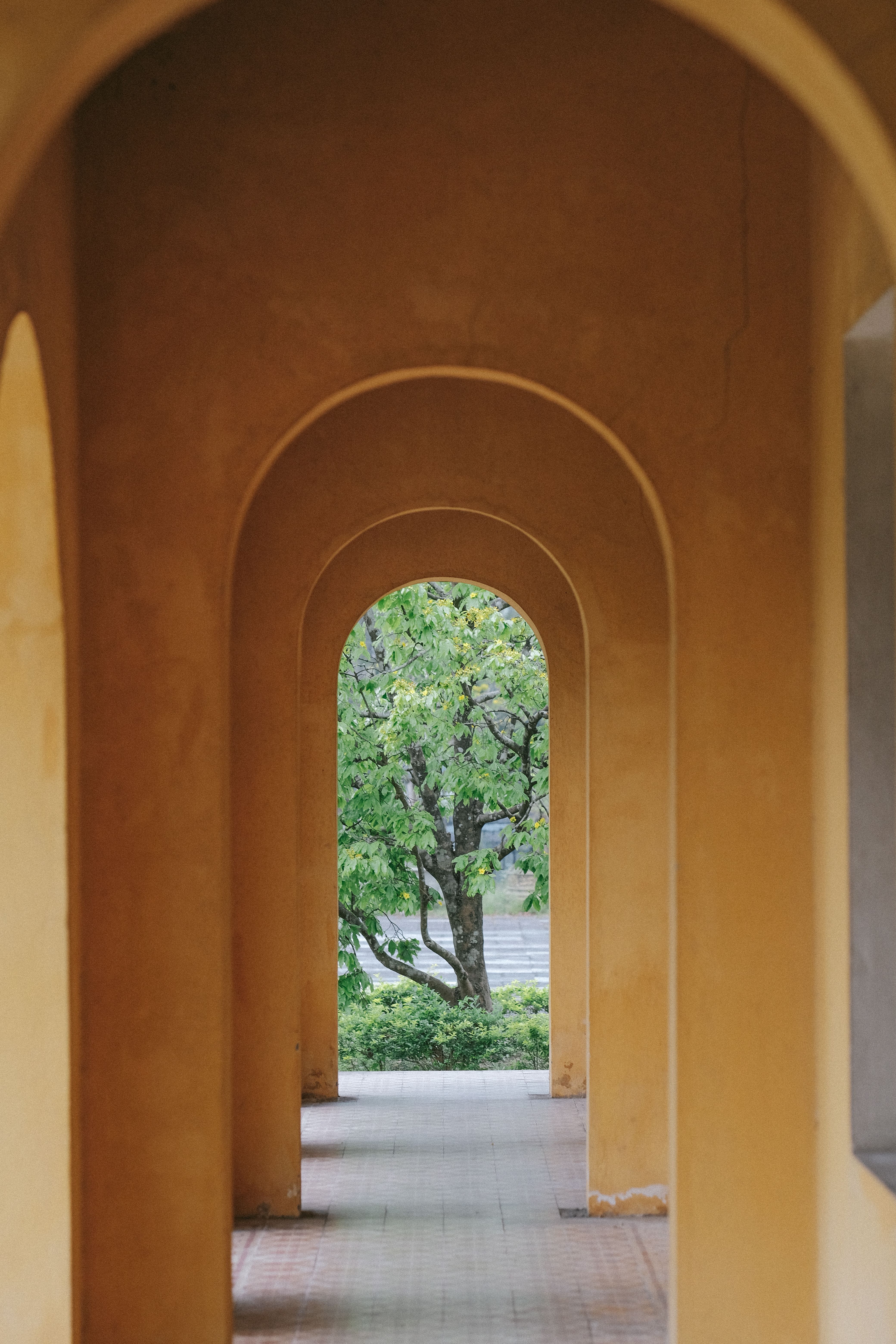 Passage Under the Arches · Free Stock Photo