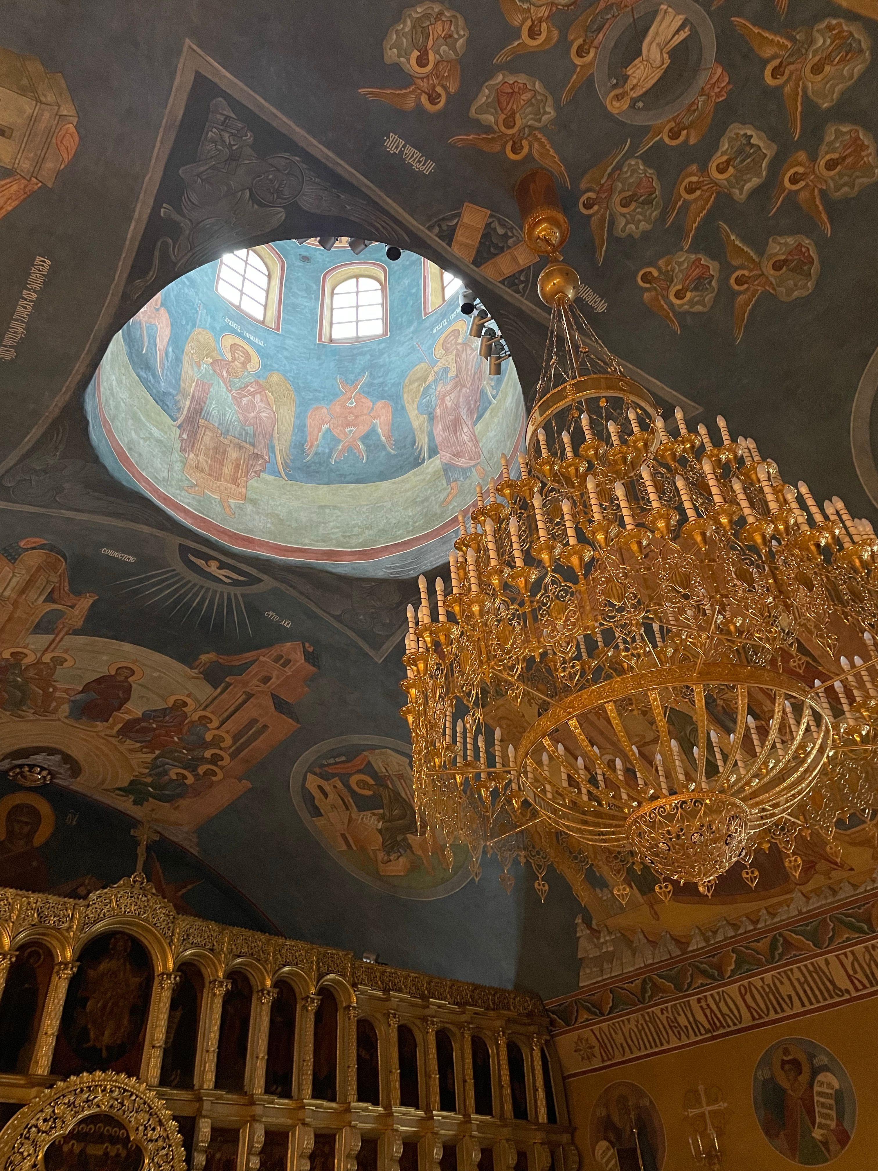 Golden Chandelier and Ornamented Ceiling in Church · Free Stock Photo