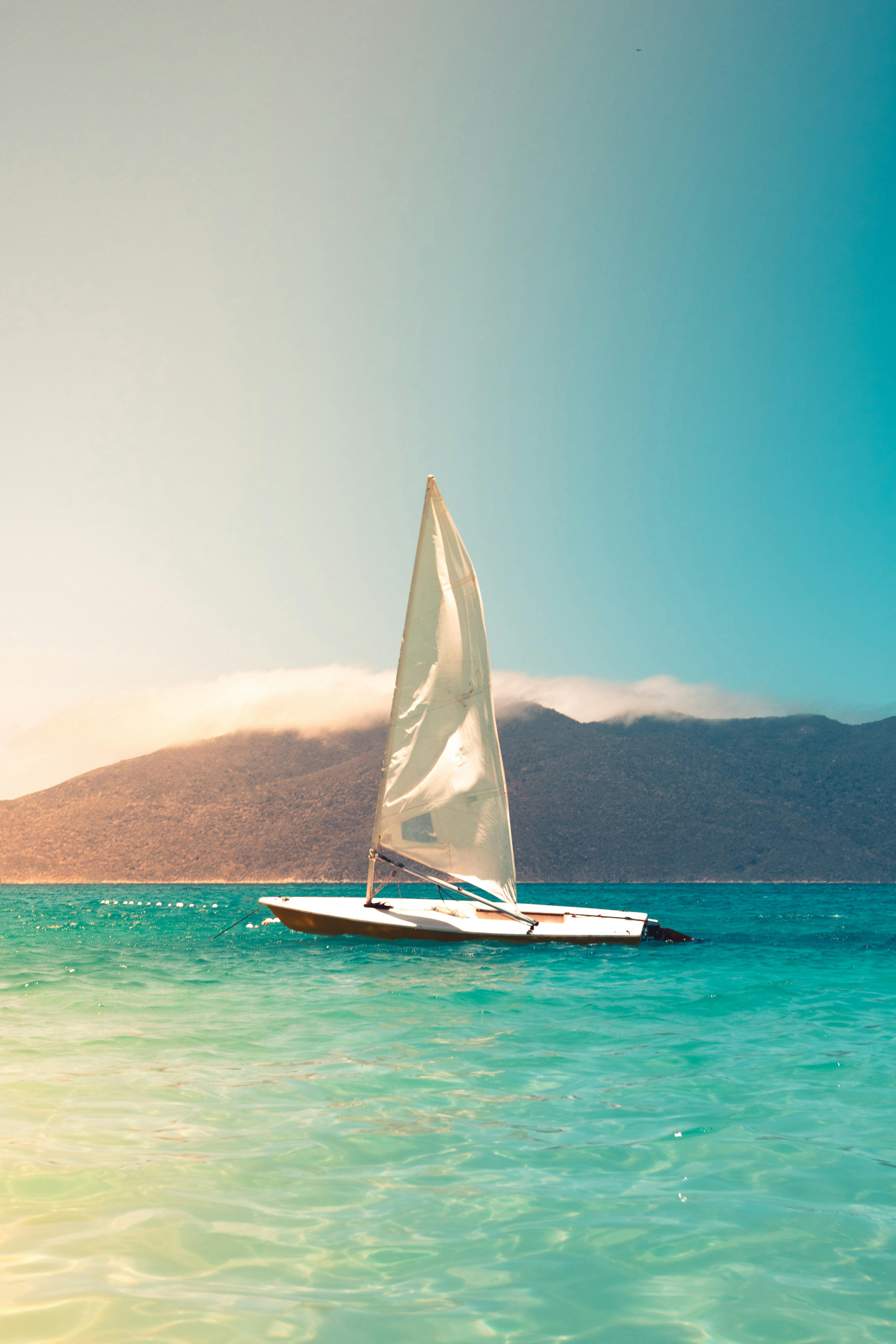 Kostenloses Foto zum Thema: boot, meer, ozean