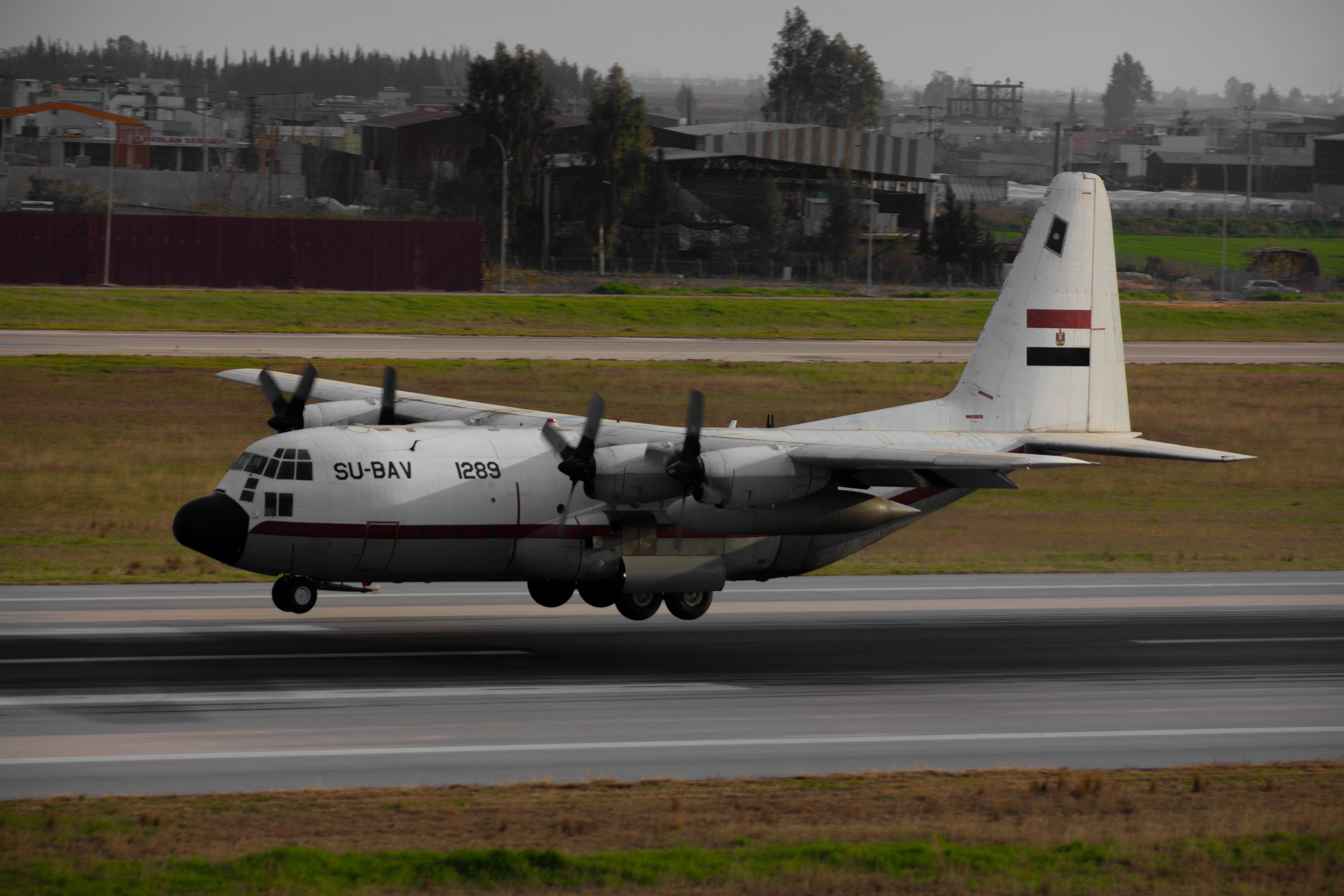 Military Airplane Landing · Free Stock Photo