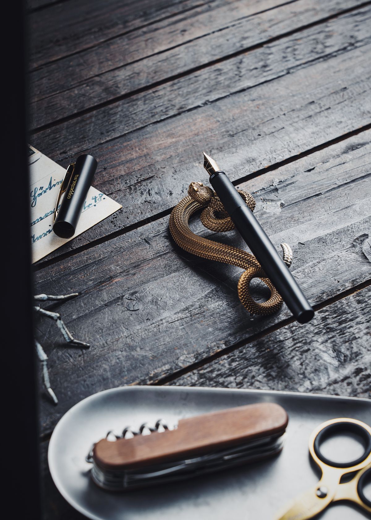 Pen In Pocket Photos, Download The BEST Free Pen In Pocket Stock Photos ...