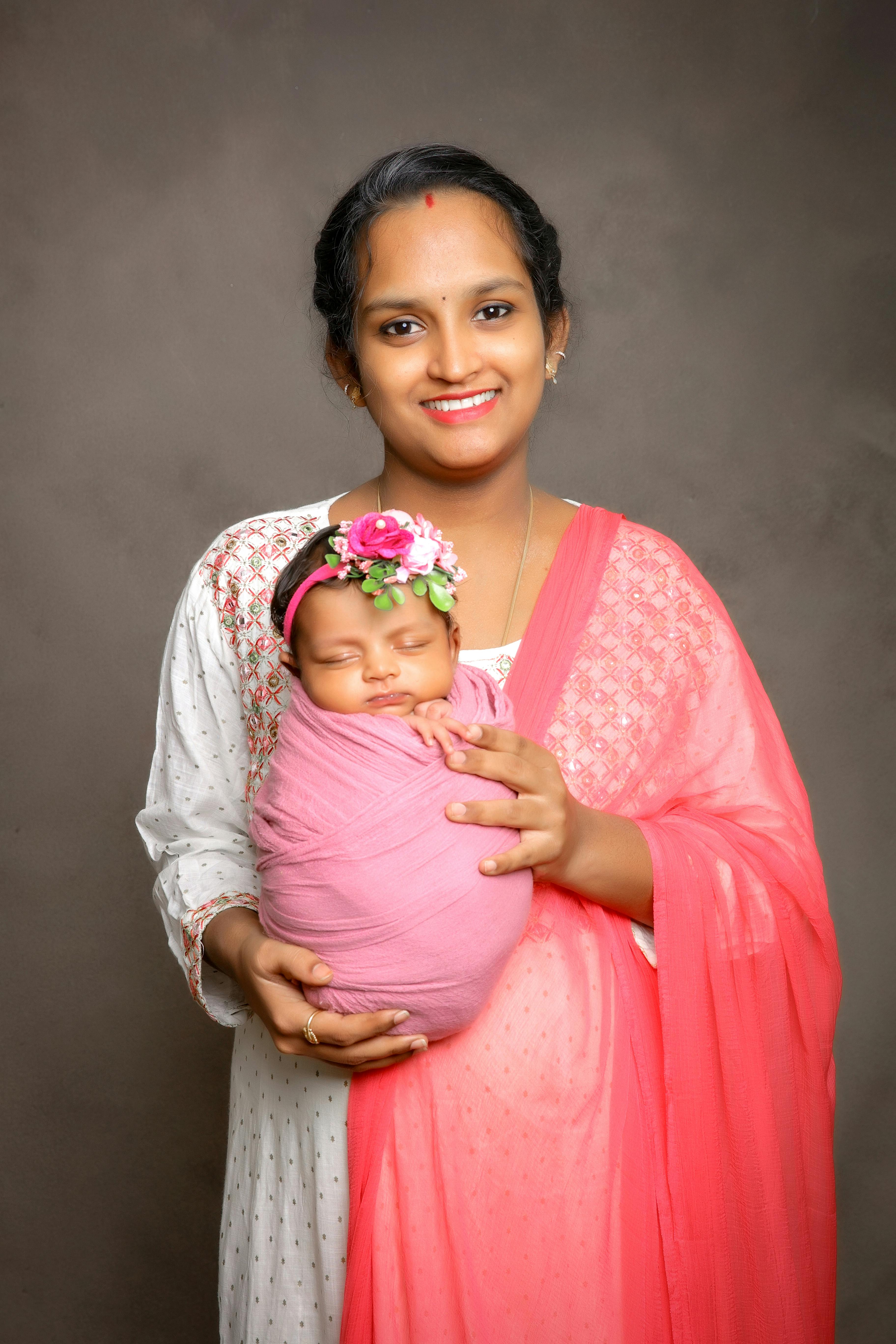 Indian Newborn Photos, Download The BEST Free Indian Newborn Stock ...