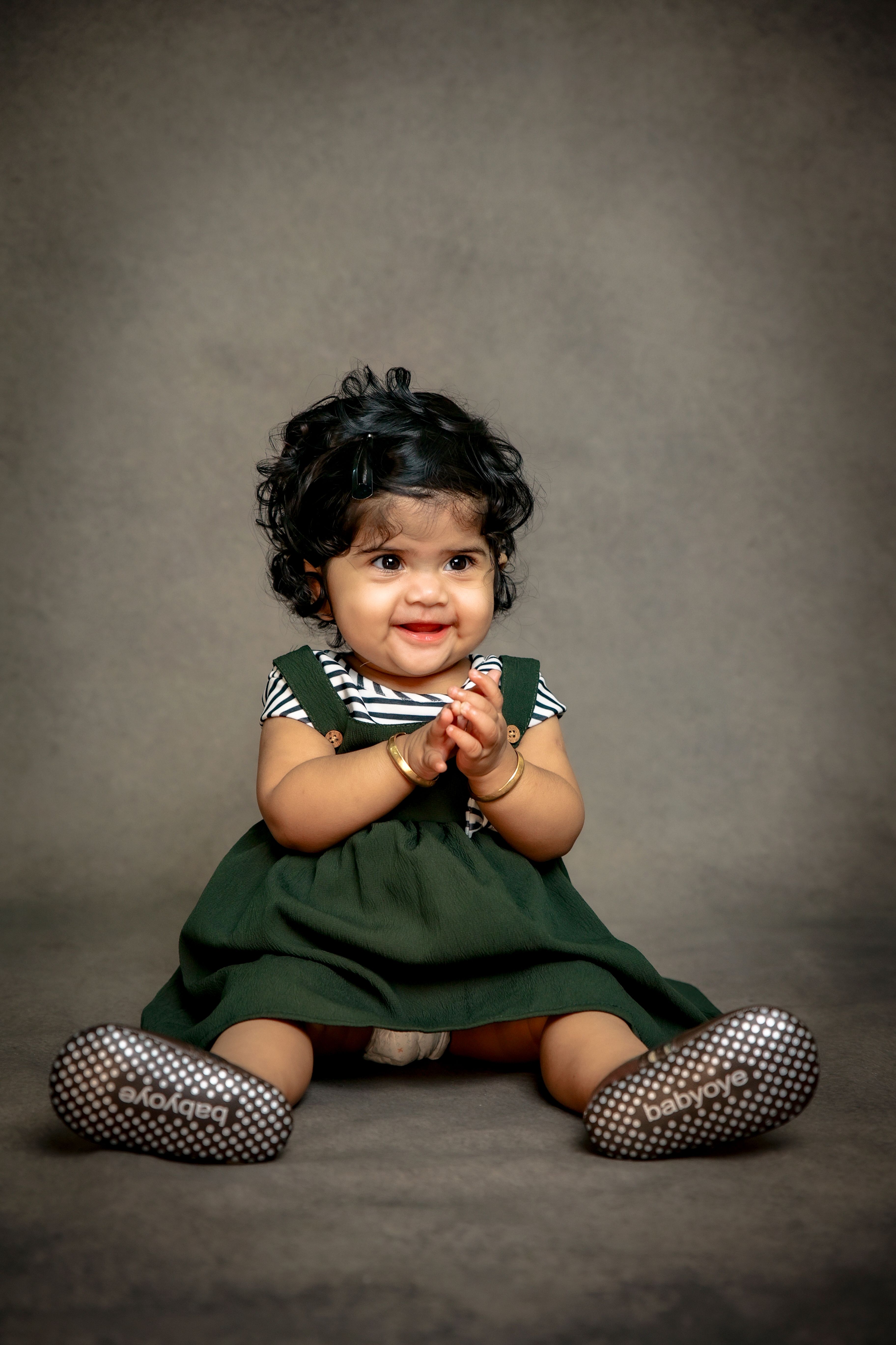 Cute Baby Girl Posing in Studio · Free Stock Photo