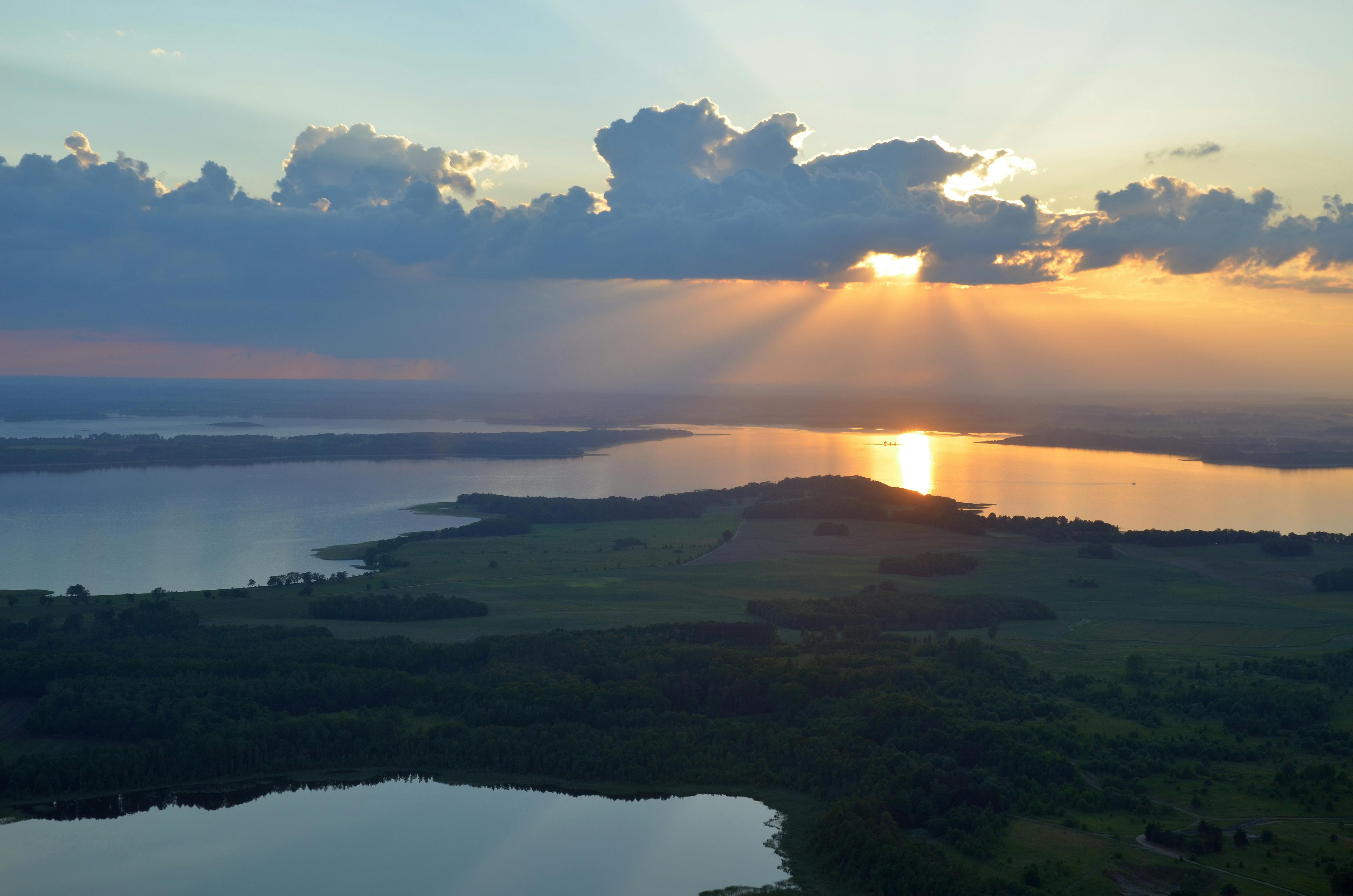 Island in the Light of Sunrise · Free Stock Photo