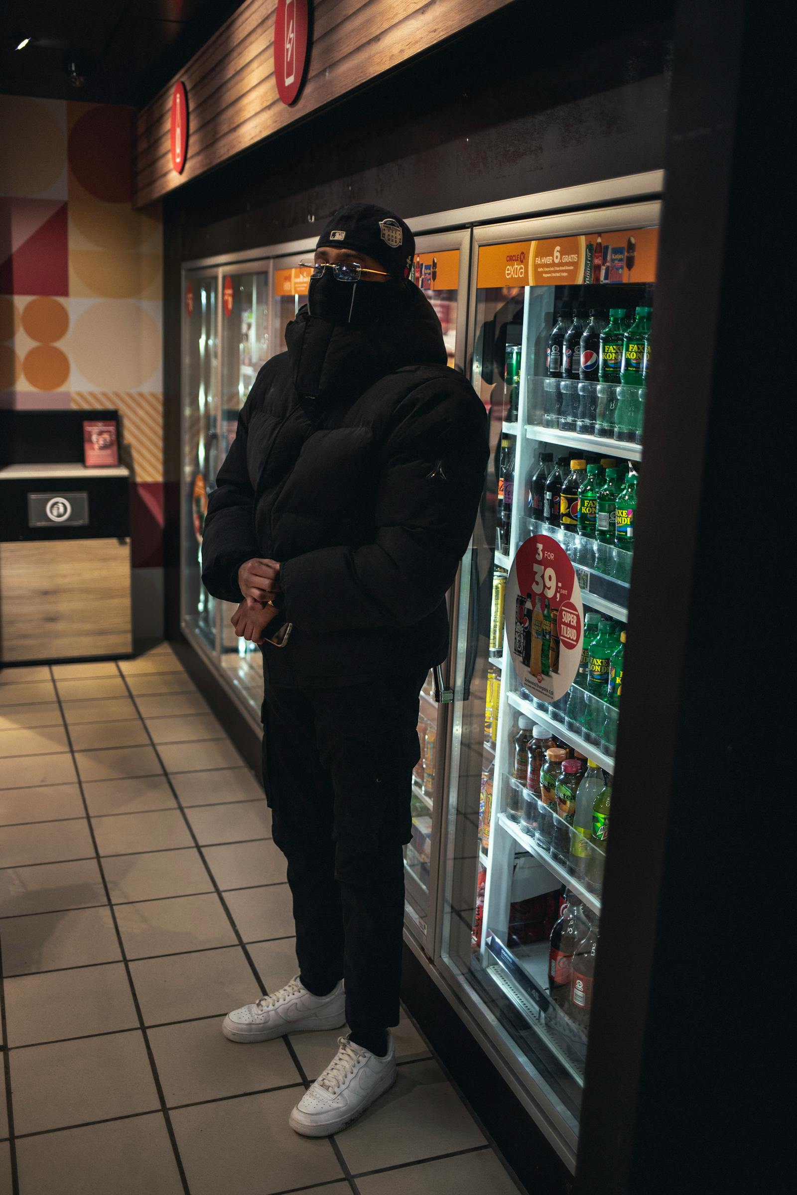 Mysterious Masked Man Photos, Download The BEST Free Mysterious Masked ...