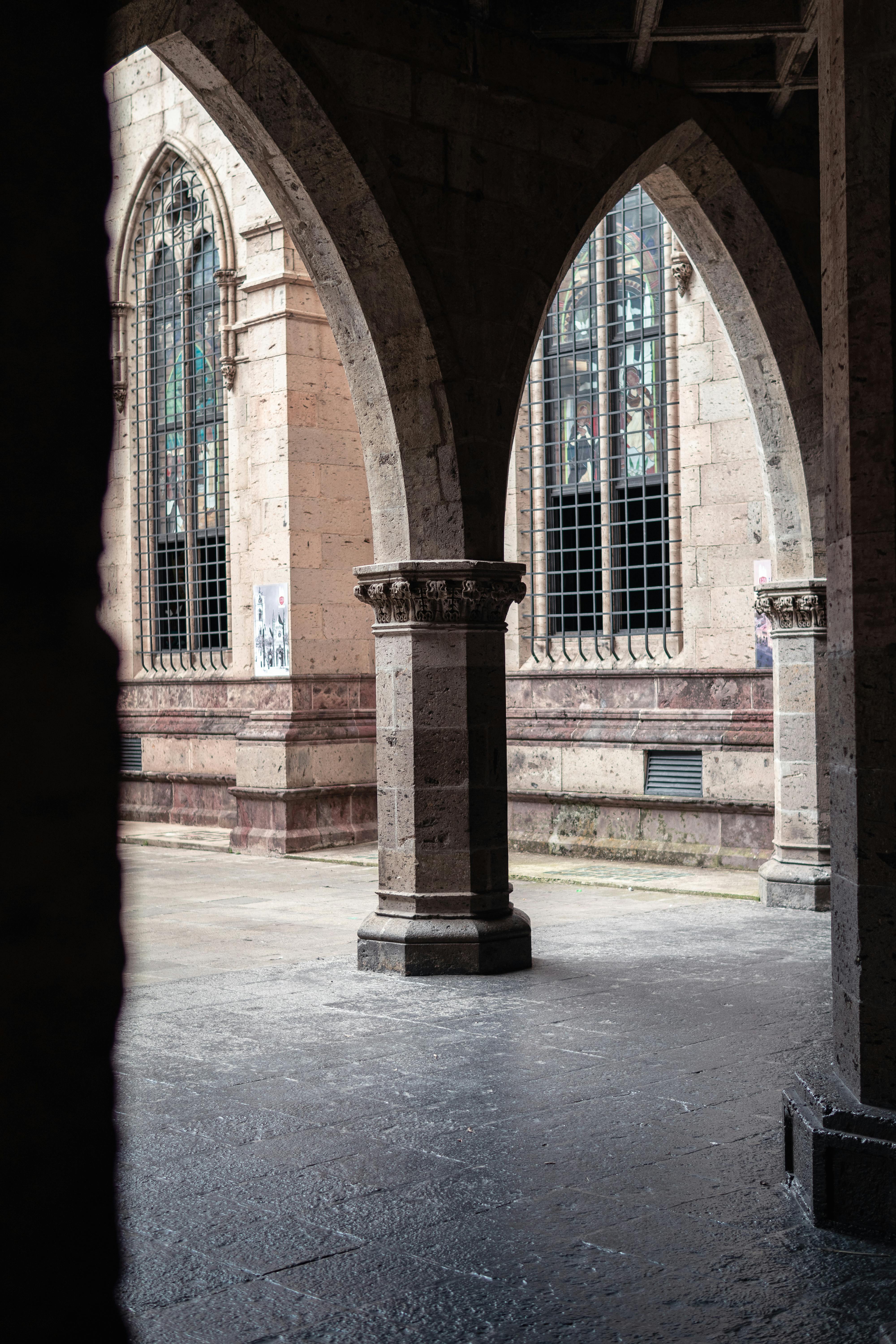 Monastery Courtyard, Columns and Arches · Free Stock Photo