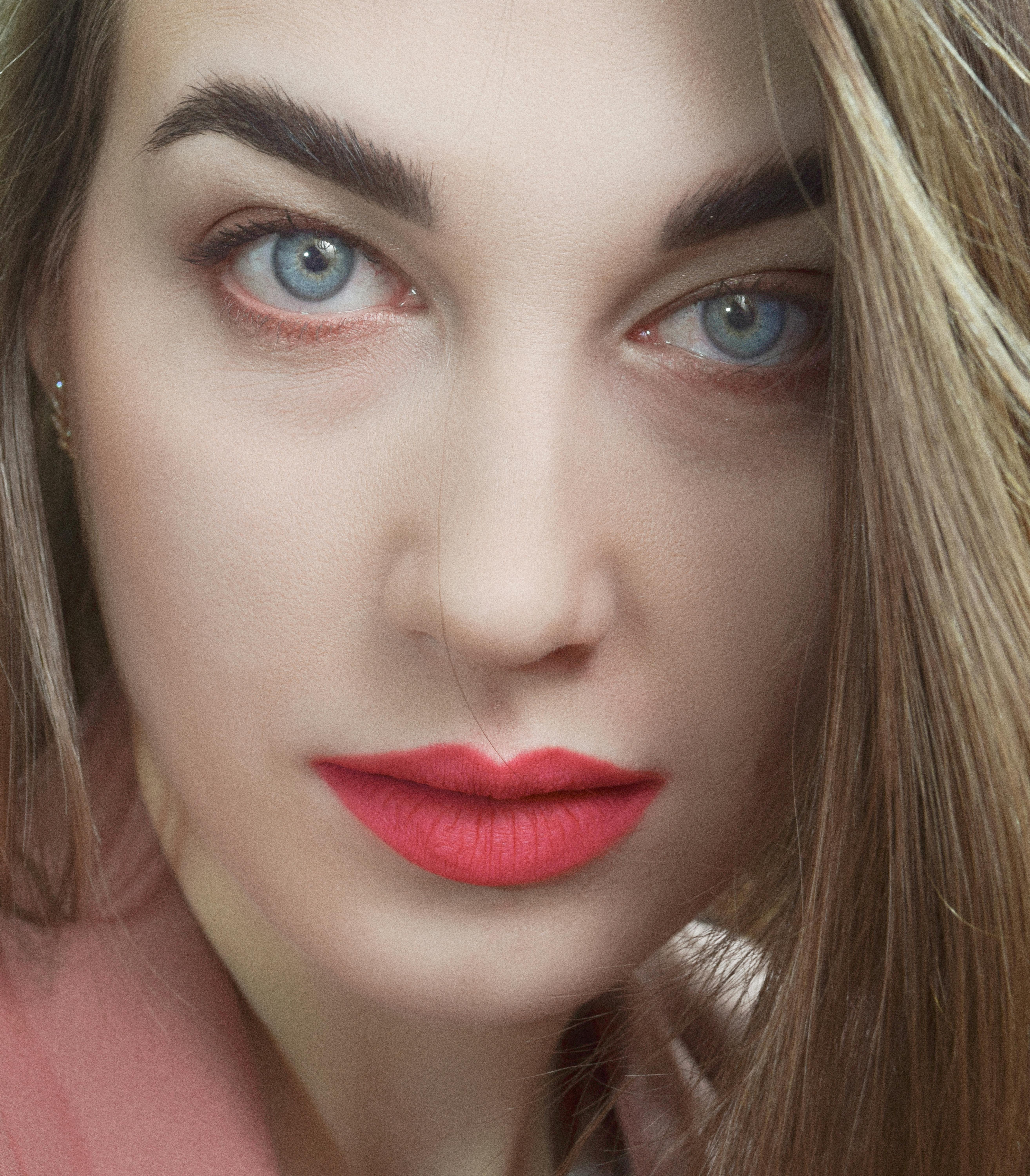 Face of Woman · Free Stock Photo