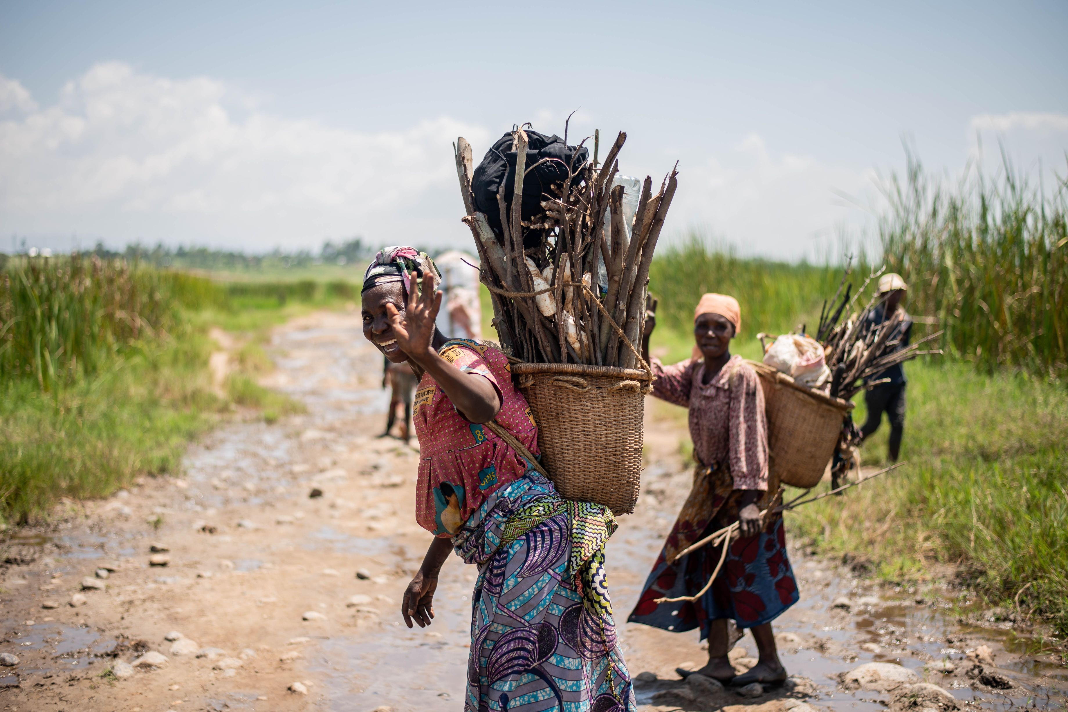 Rural Women Working Photos, Download The BEST Free Rural Women Working ...
