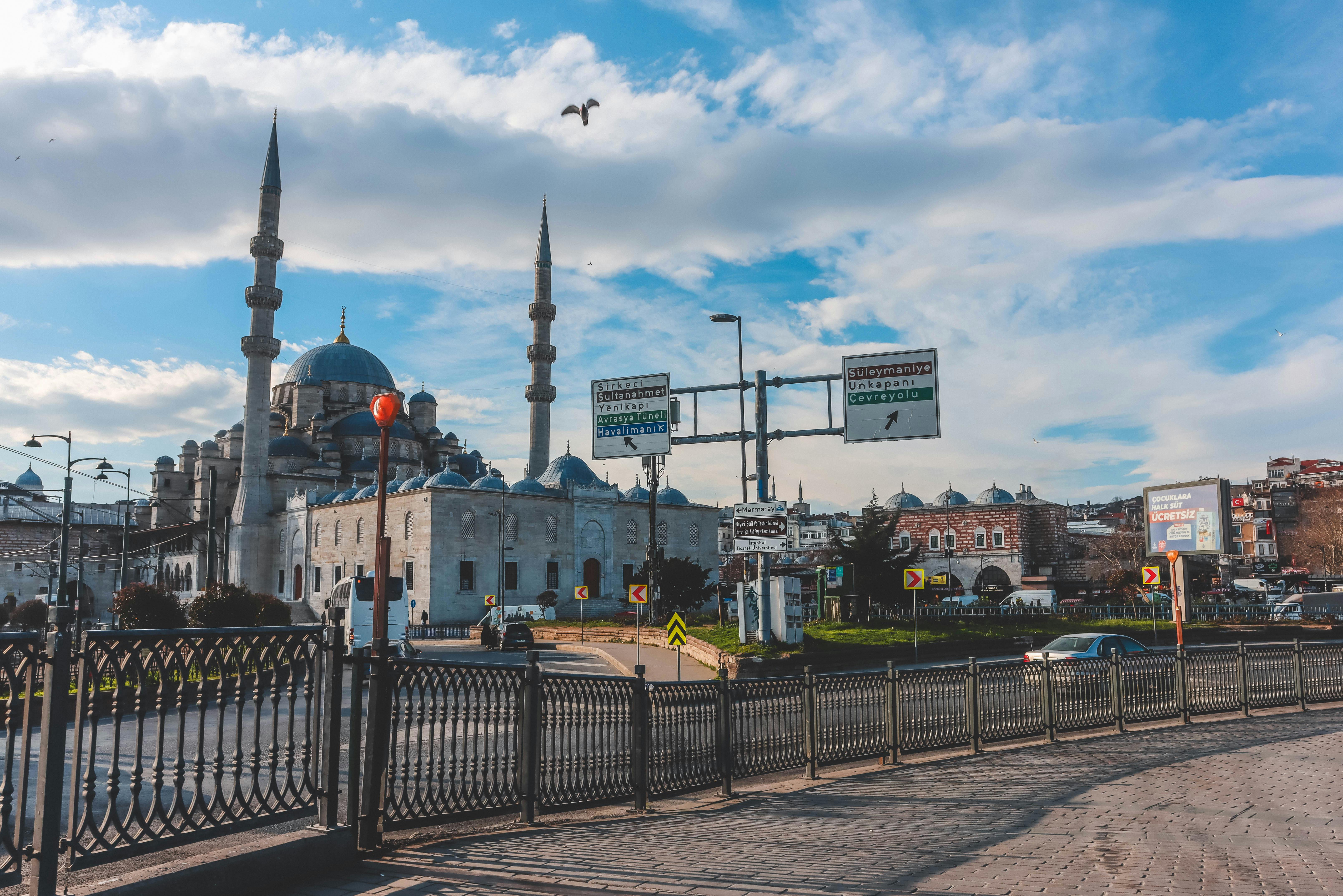 Town Street with a Mosque and a Balustrade by the Road · Free Stock Photo