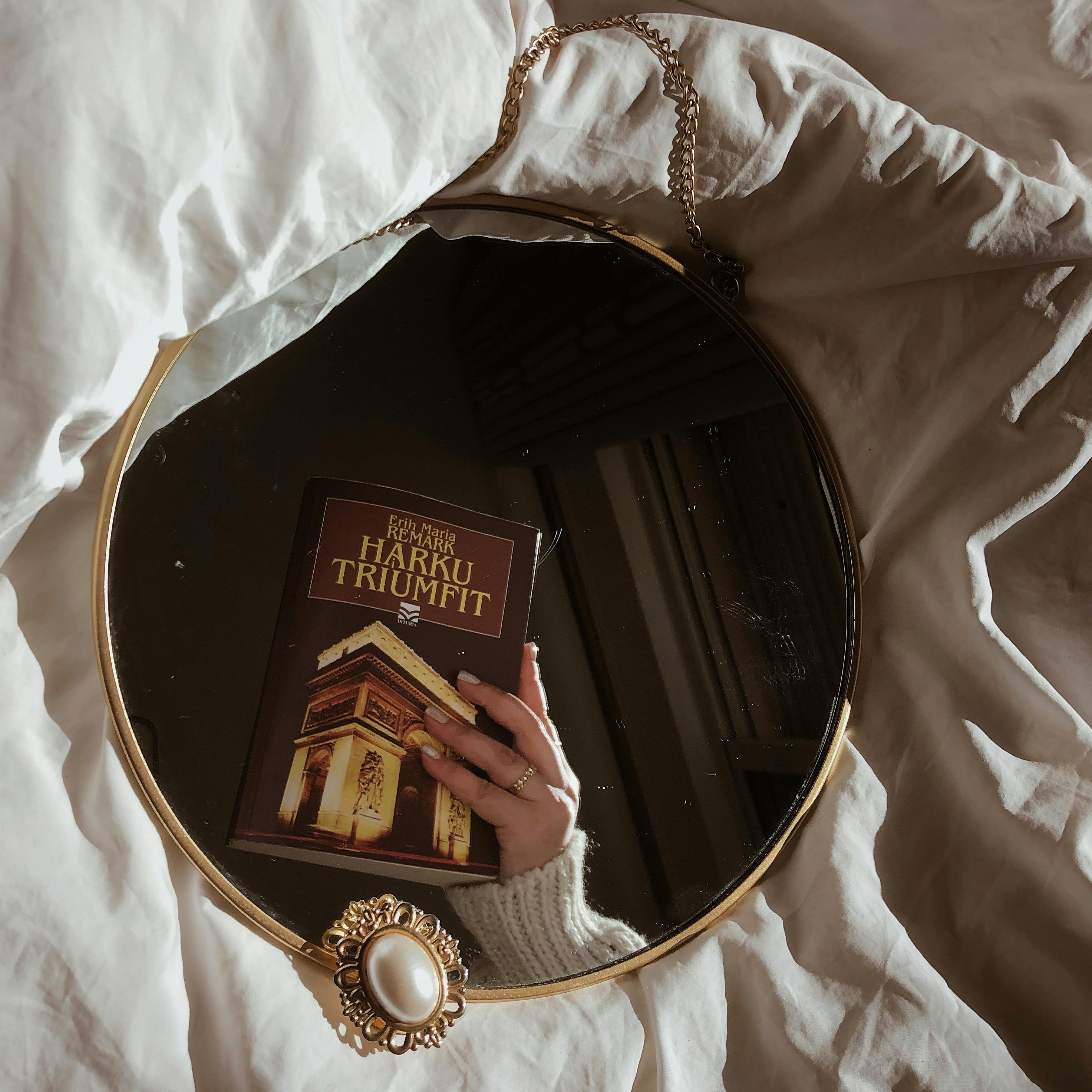 Bookish Photos, Download The BEST Free Bookish Stock Photos & HD Images