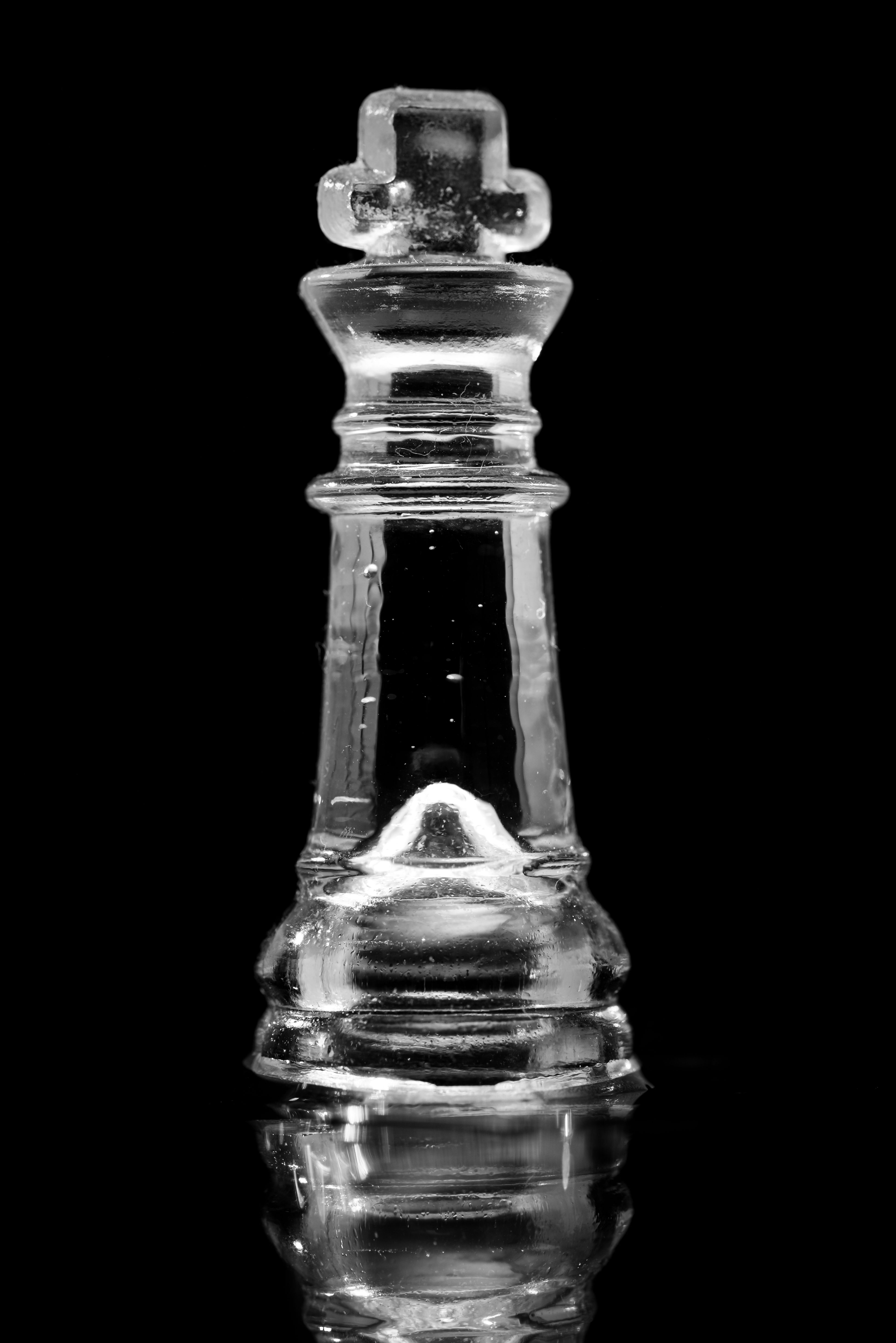Decorative Glass Container in Black and White · Free Stock Photo