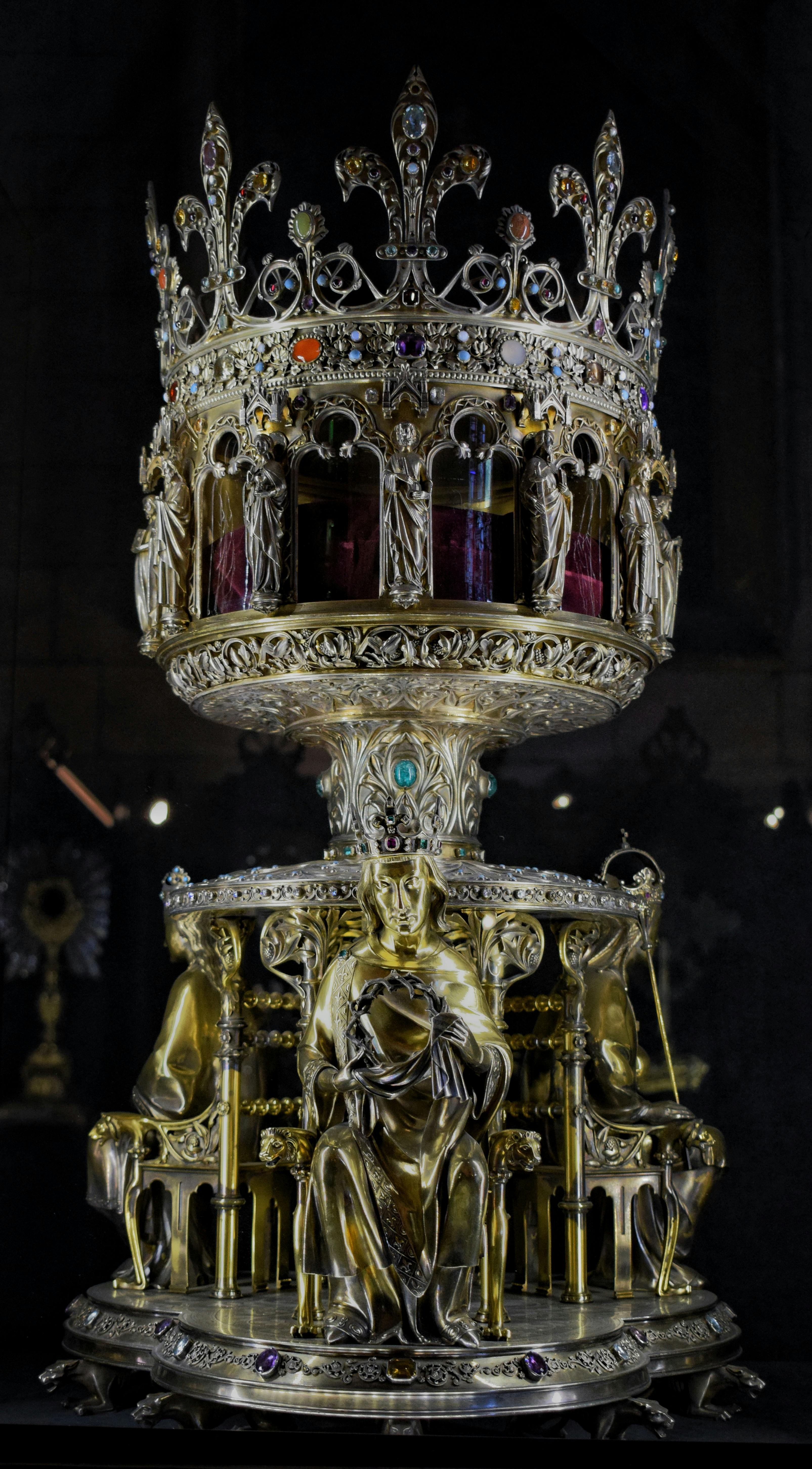 Close-up Shot Of A Crown · Free Stock Photo