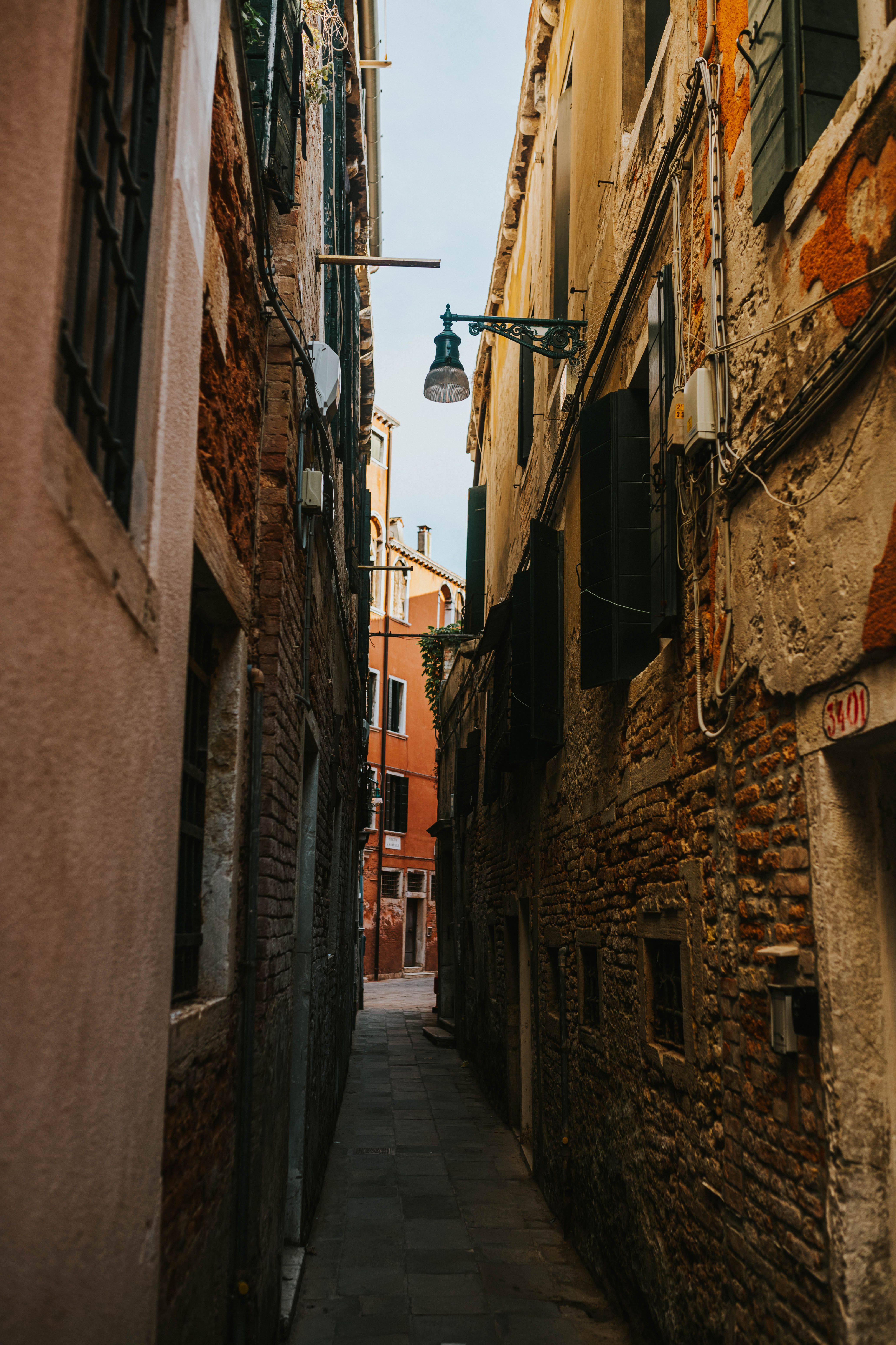 Narrow Alley Between Townhouses · Free Stock Photo