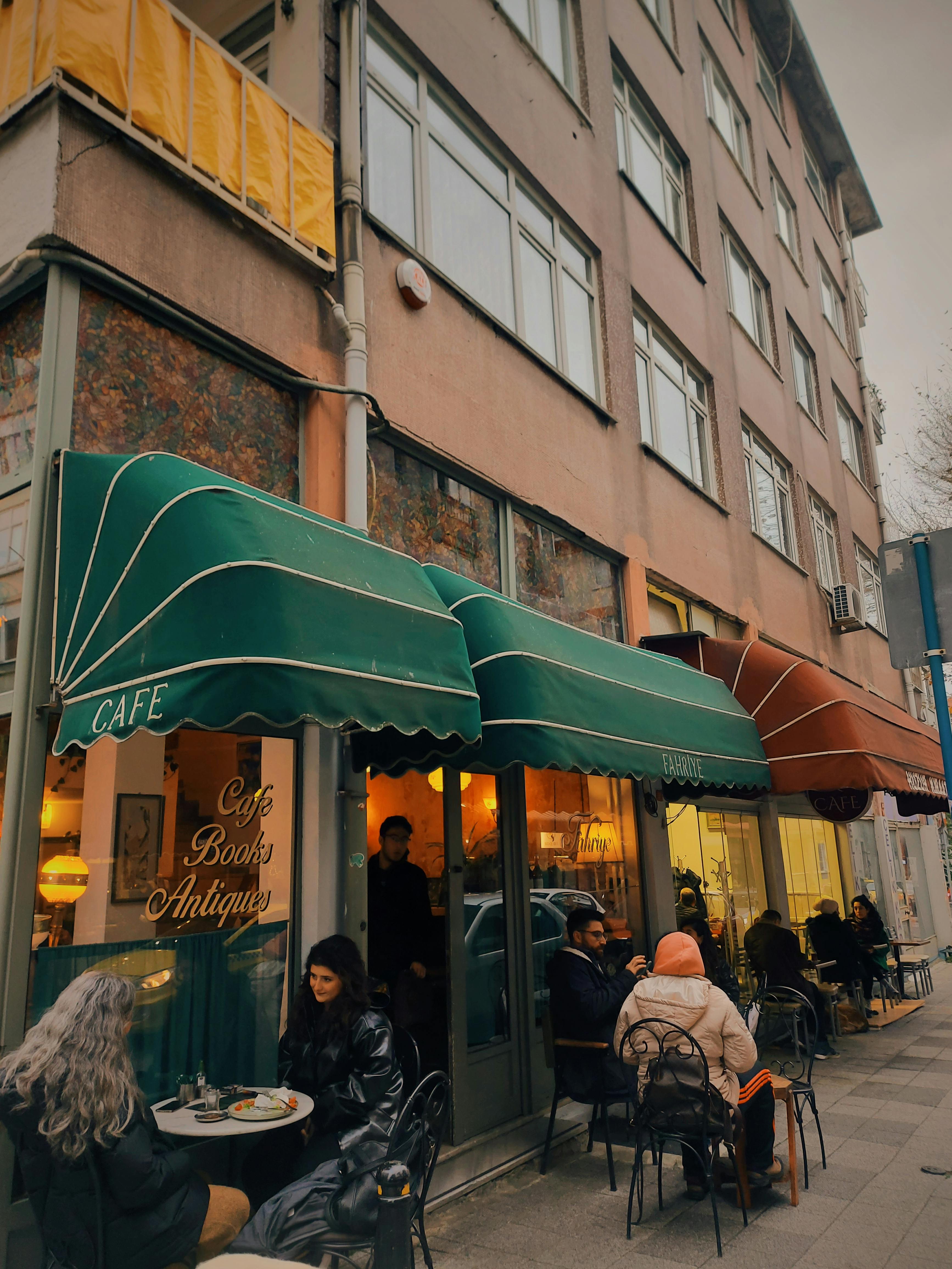 Sidewalk Urban Cafe · Free Stock Photo