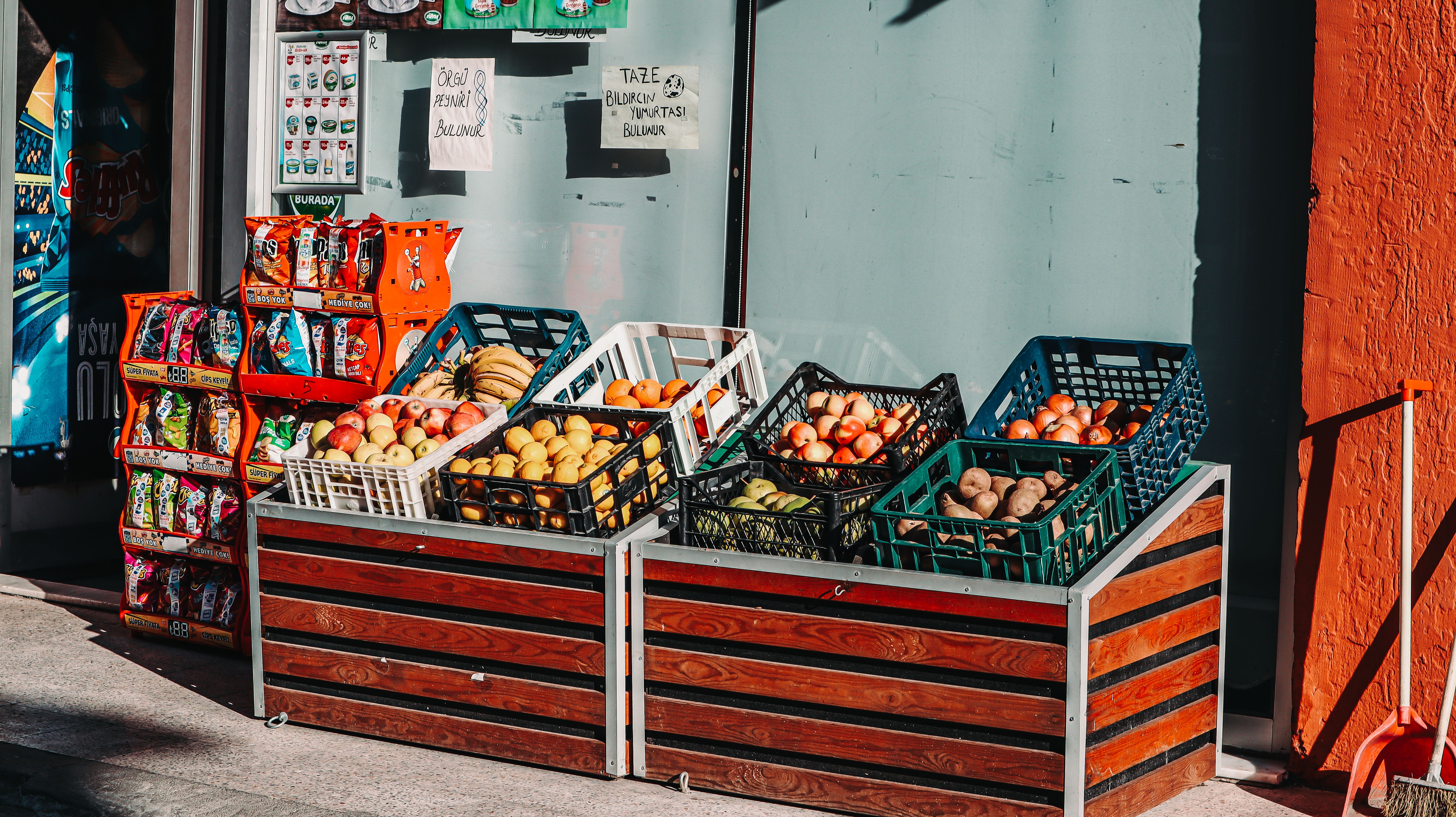 Open on Sidewalk Grocery Store · Free Stock Photo