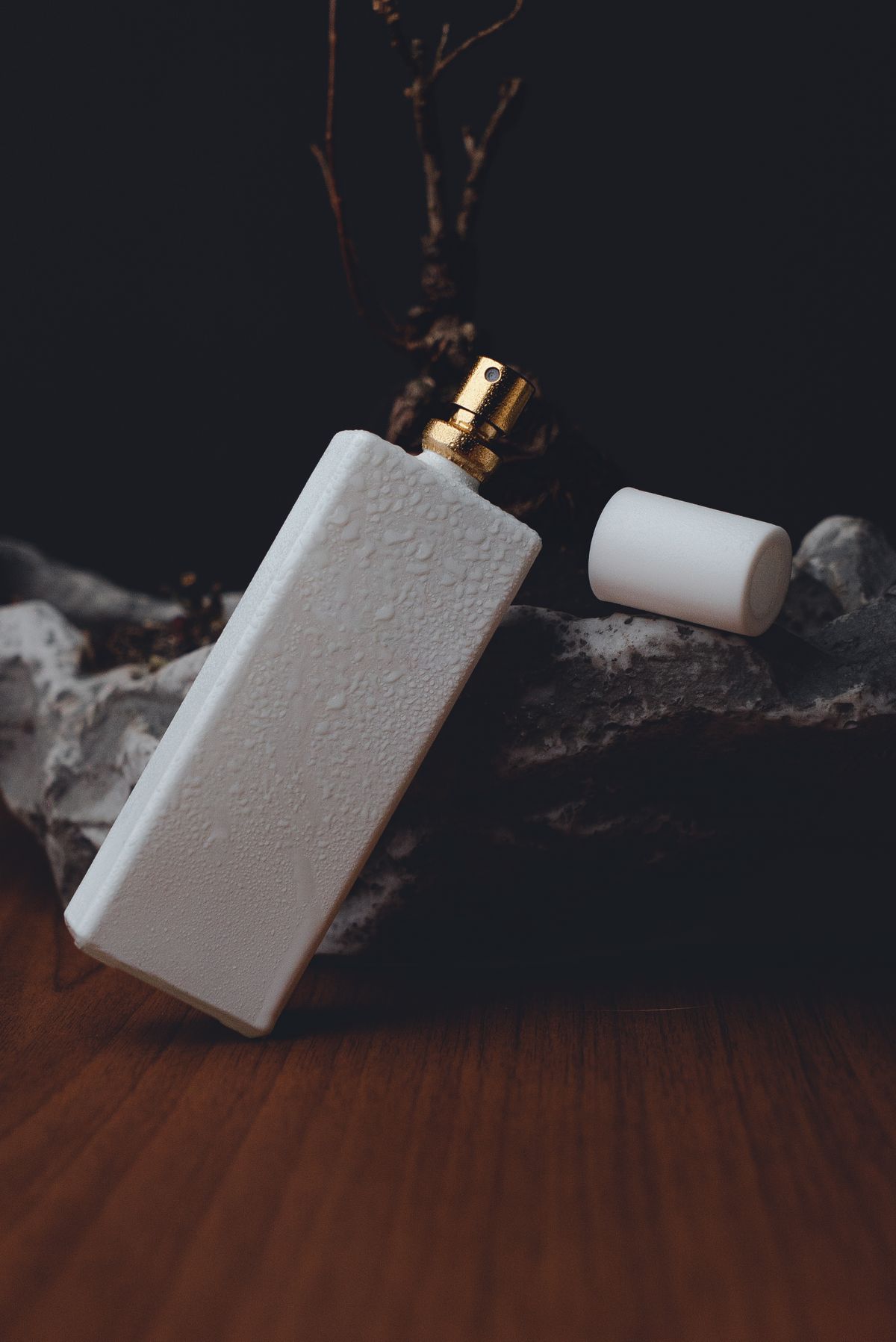 Perfume White Background Photos, Download The BEST Free Perfume White ...