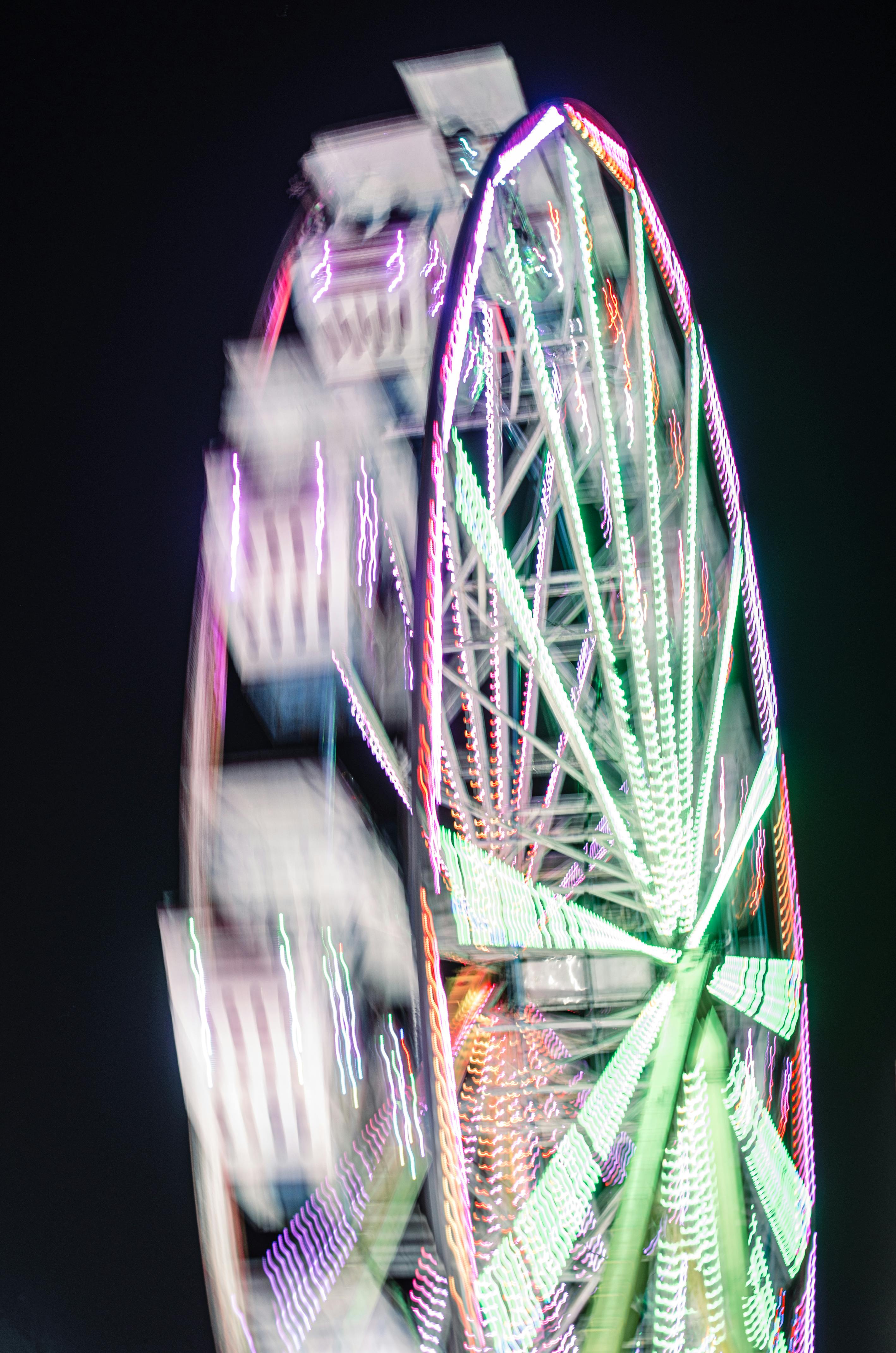 White Steel Ferris Wheel · Free Stock Photo