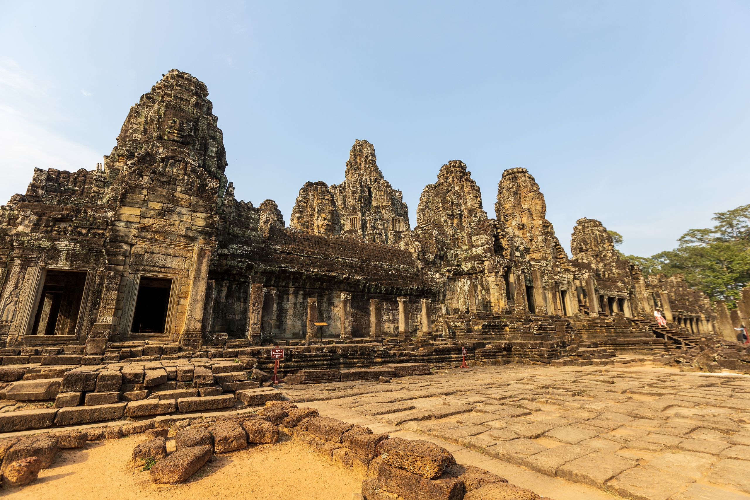 Clear Sky over Angkor Wat · Free Stock Photo