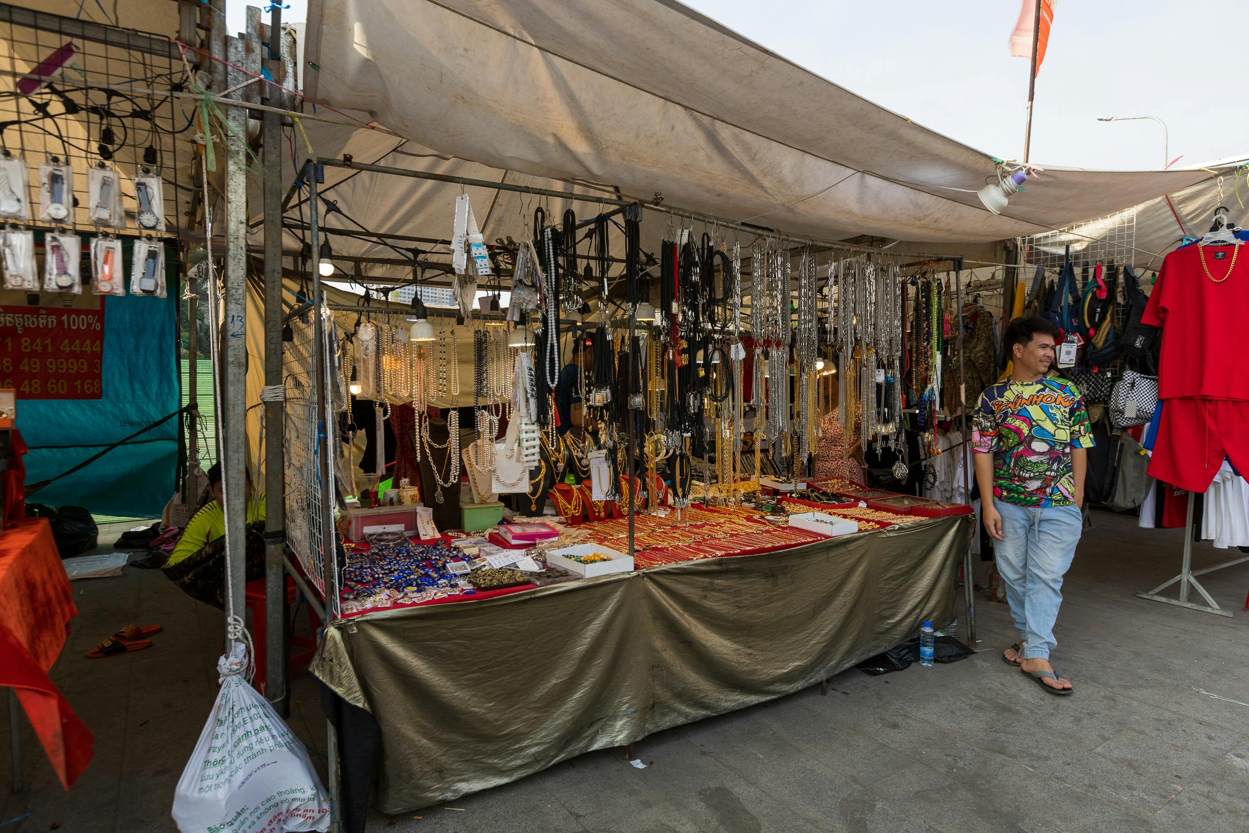 Seller on Bazaar · Free Stock Photo