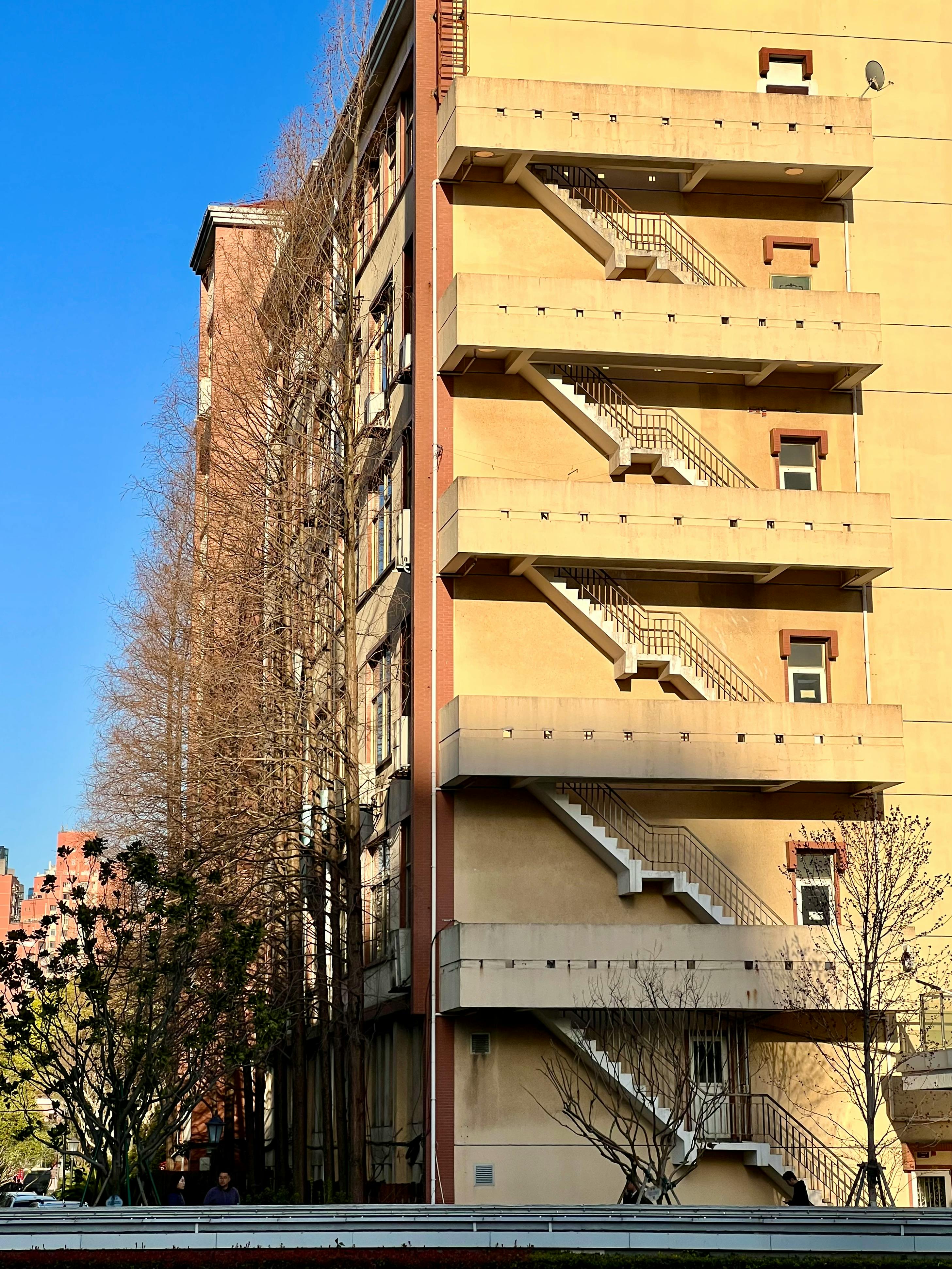 Fassade Madison Photos, Download The BEST Free Fassade Madison Stock ...