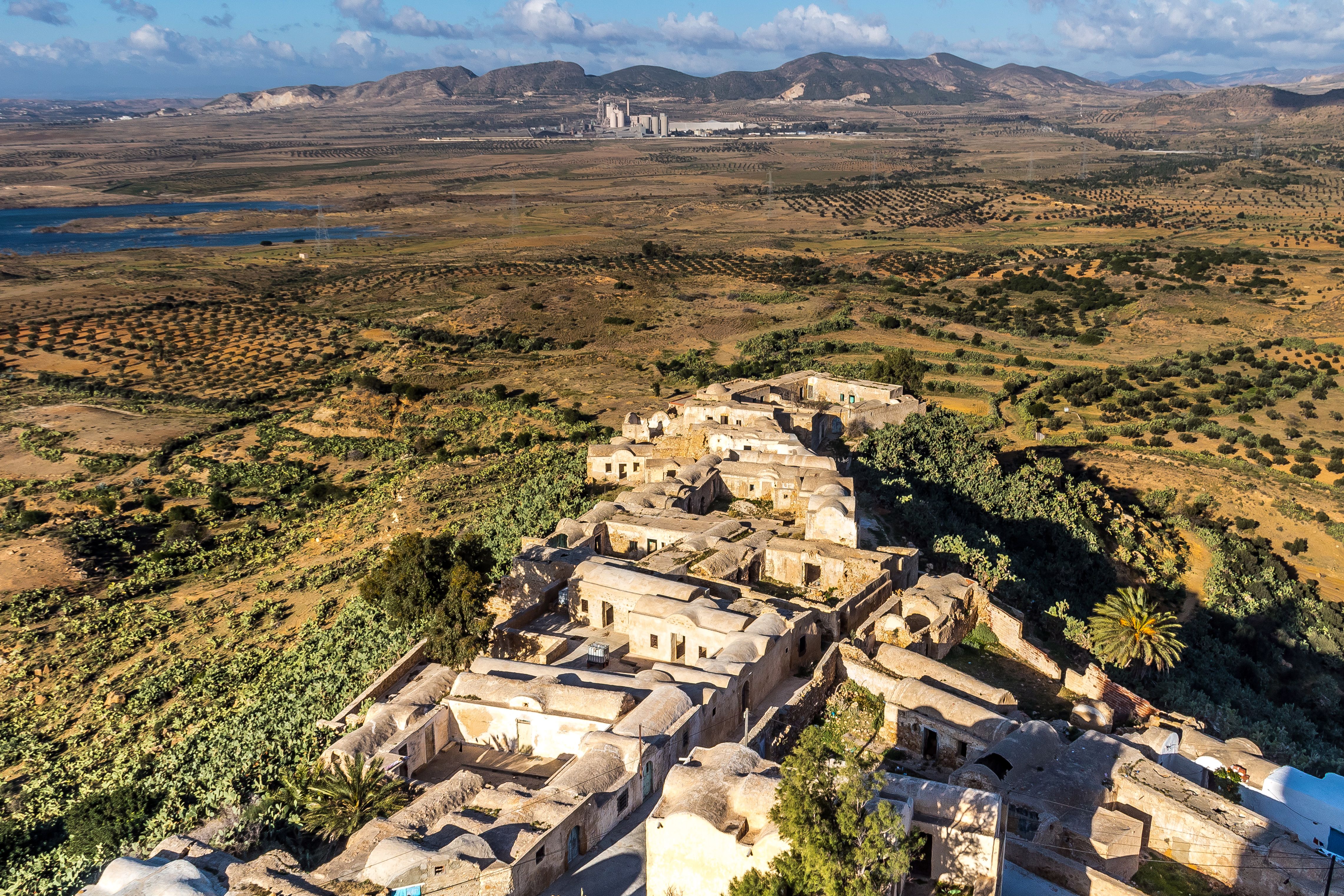 Buildings in Village and Plains behind · Free Stock Photo