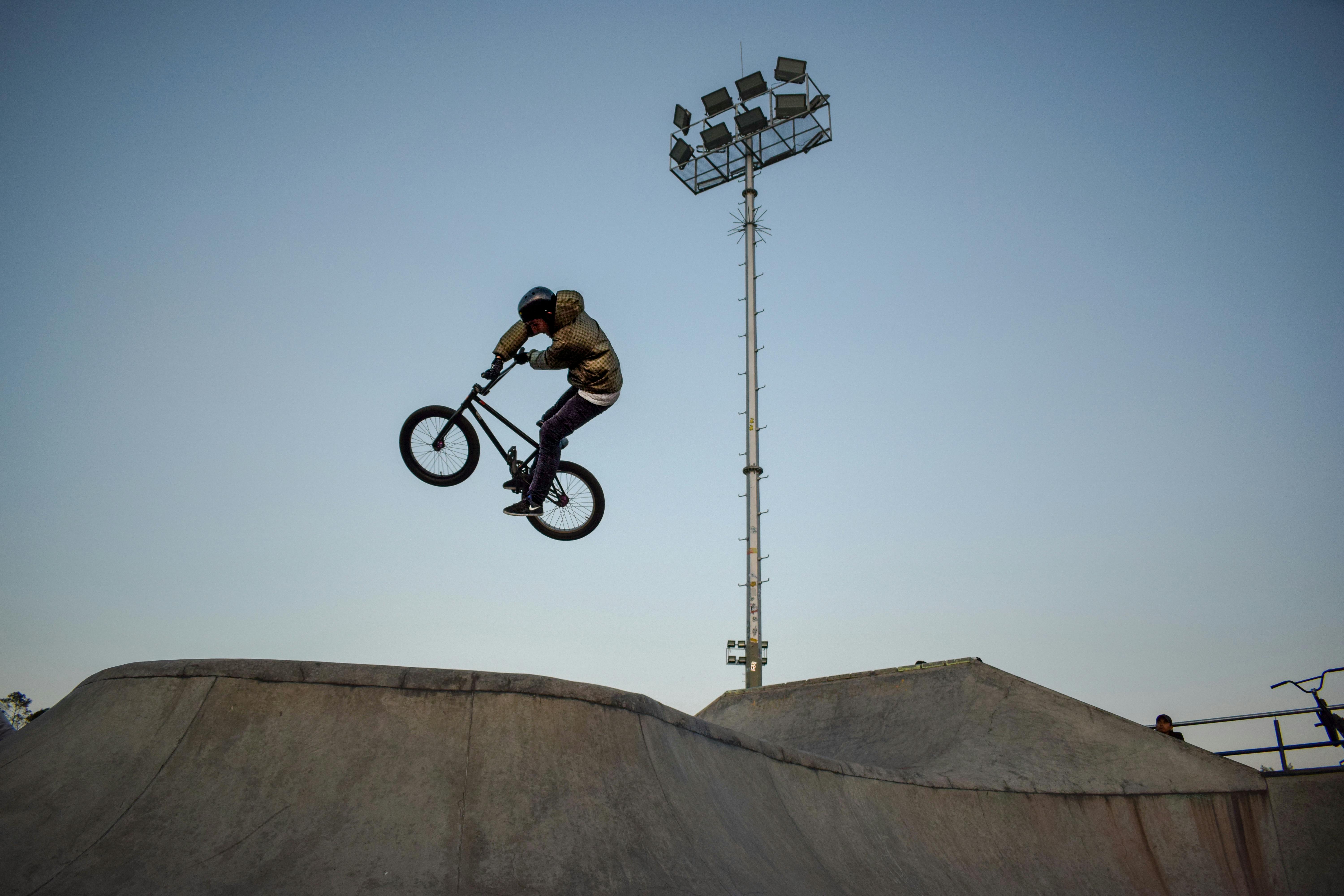 Simple Jump Photos, Download The BEST Free Simple Jump Stock Photos ...