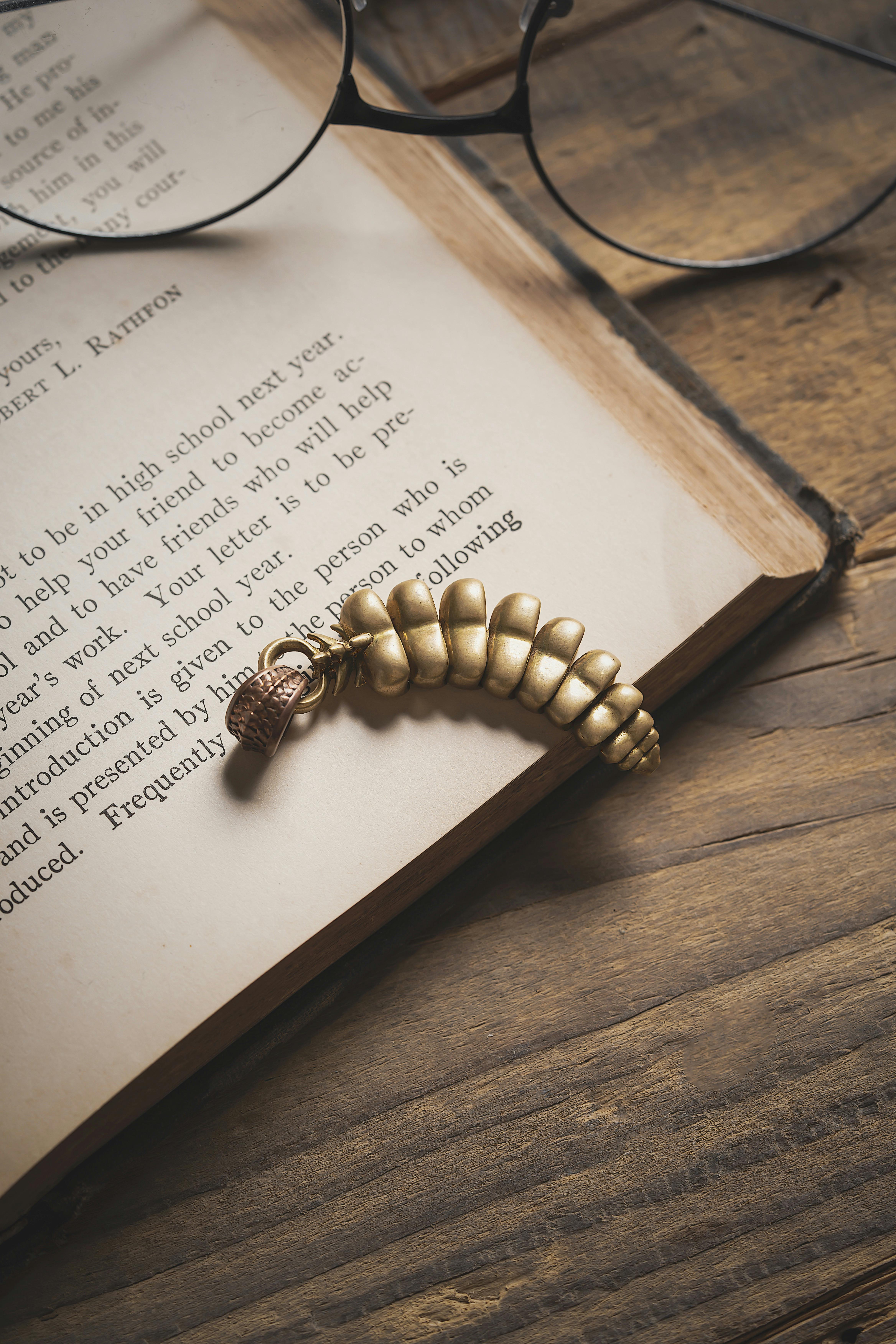 Front Page Backgrounds Book Photos, Download The BEST Free Front Page ...