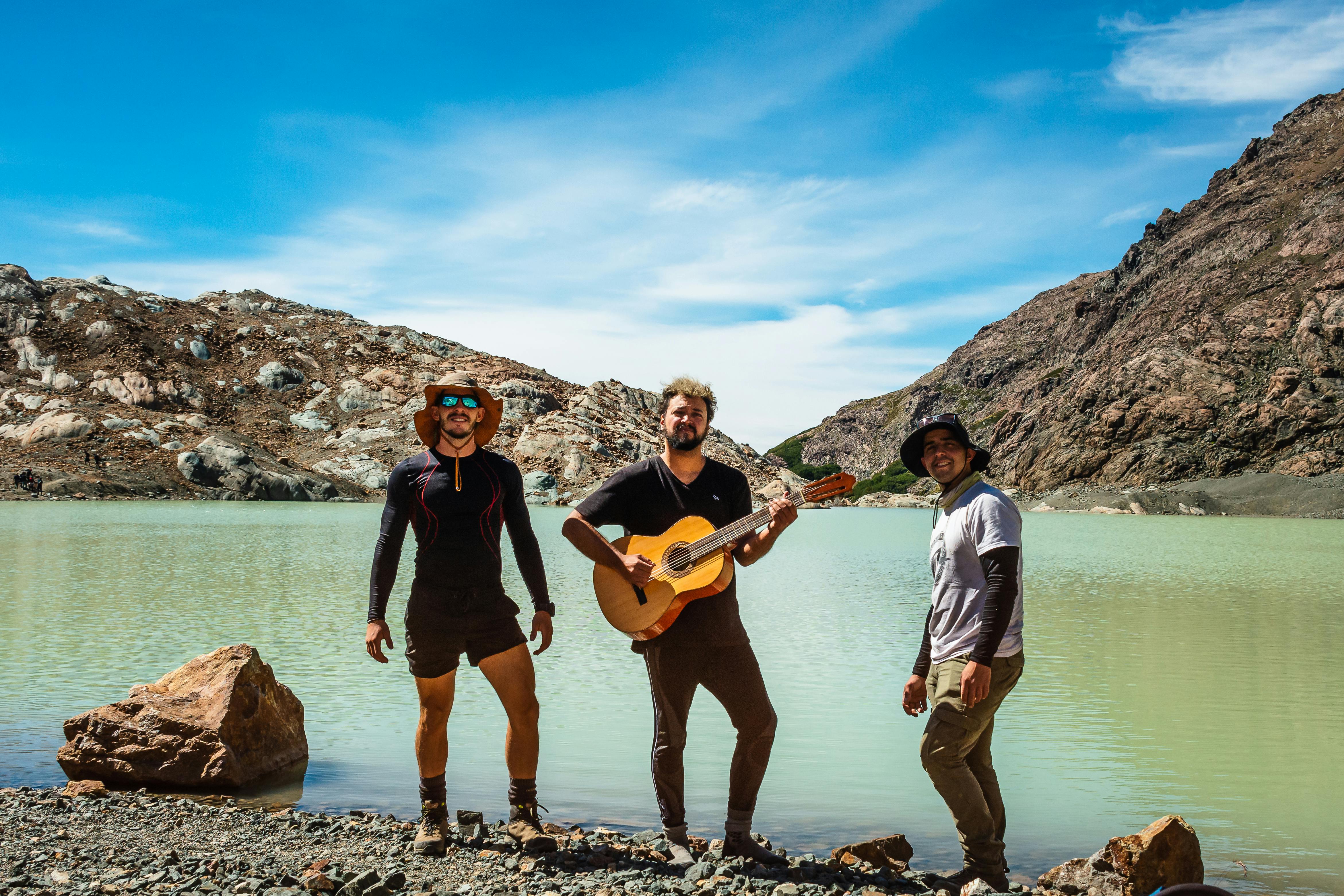 Travel Group Photos, Download The BEST Free Travel Group Stock Photos ...