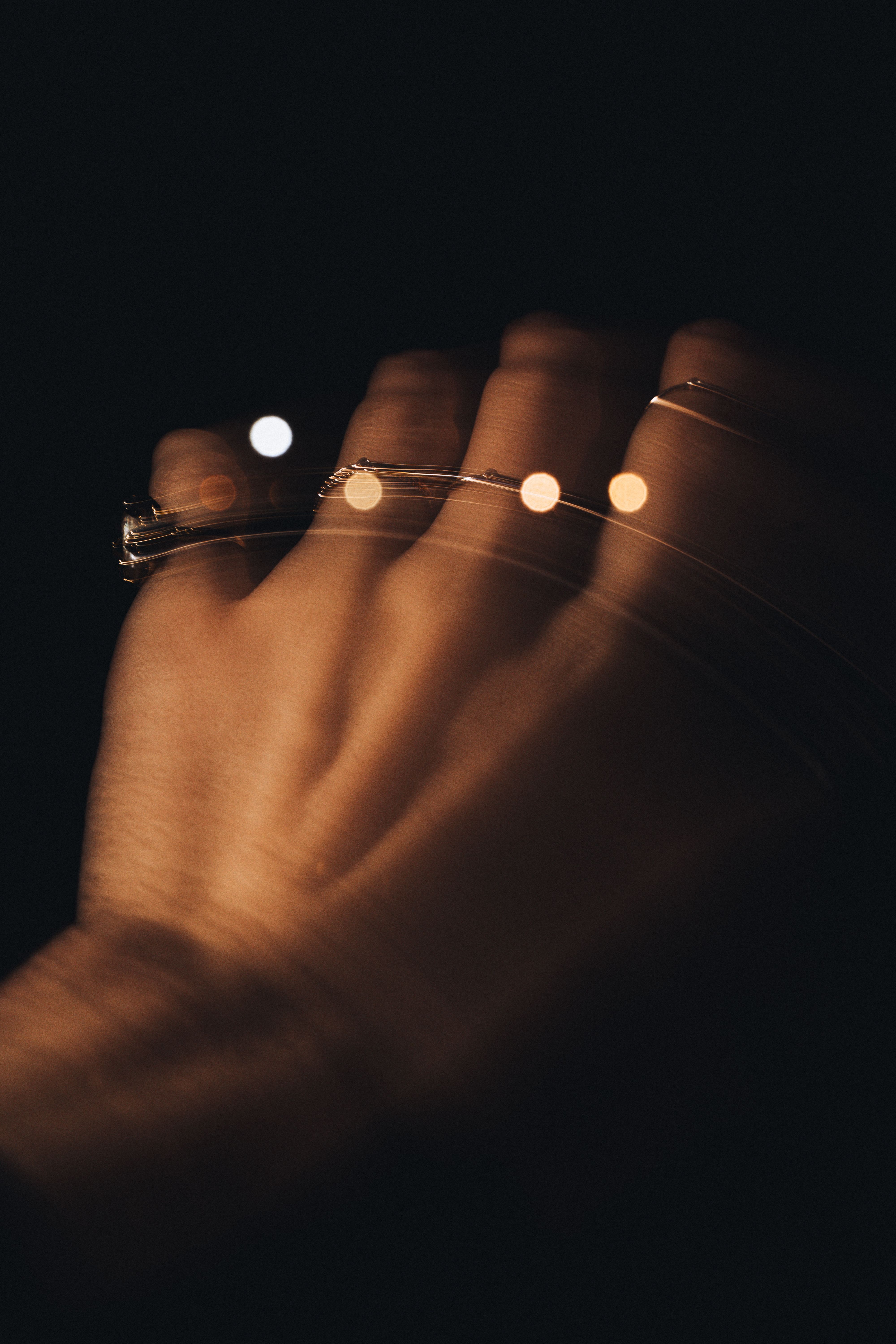 Shallow Focus Photography of Hand · Free Stock Photo