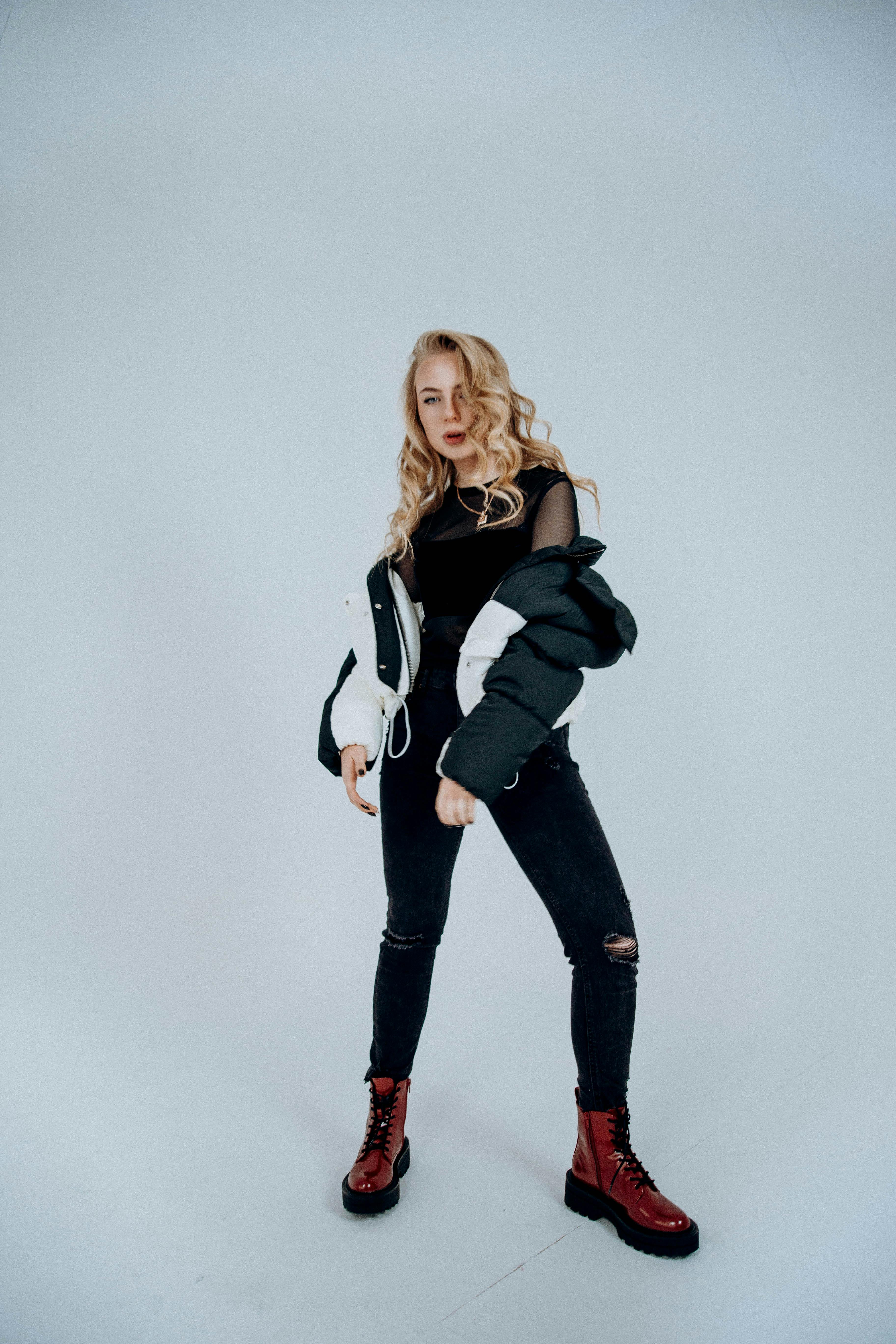 Blonde Woman Standing and Posing · Free Stock Photo