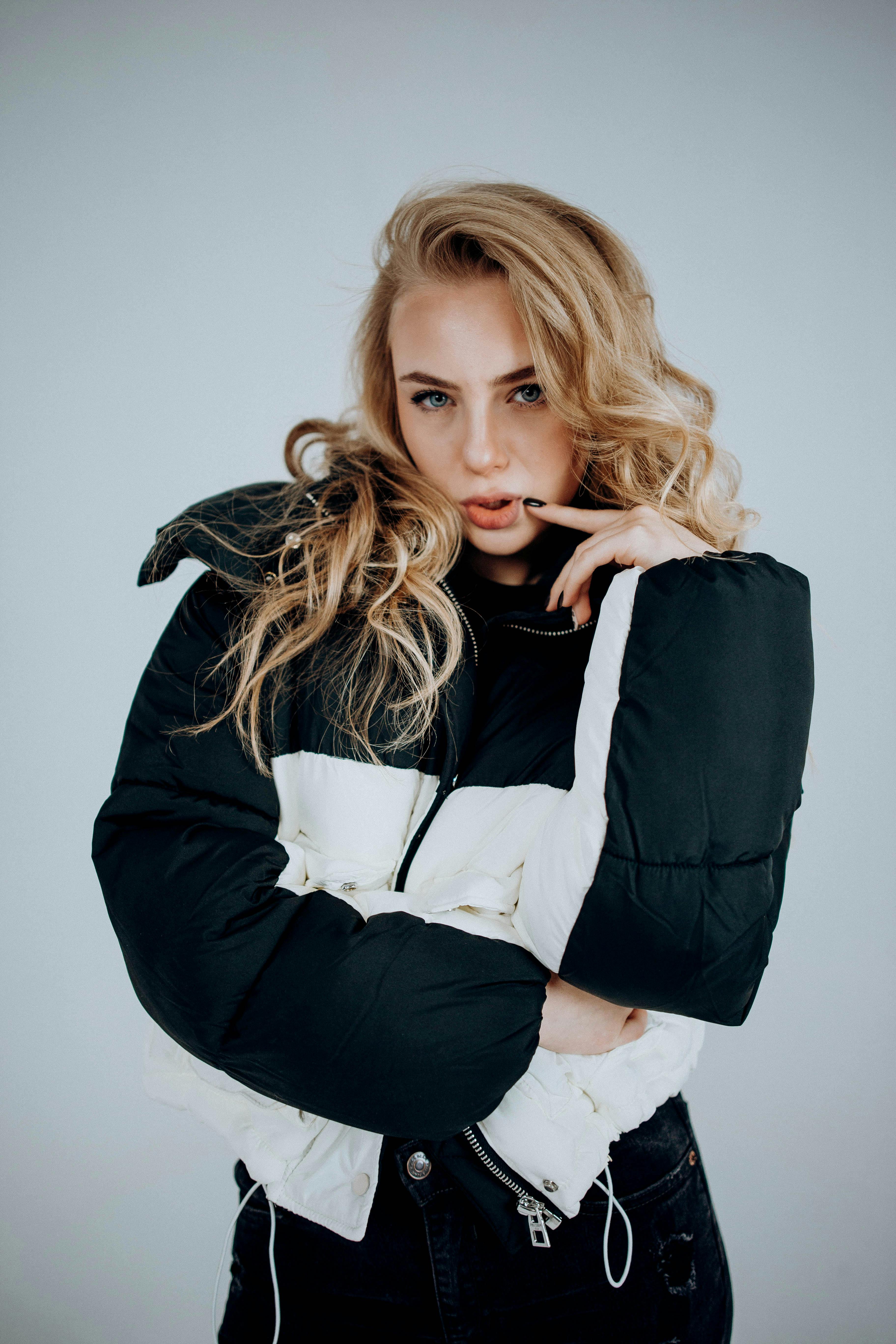 Portrait of Blonde Woman · Free Stock Photo