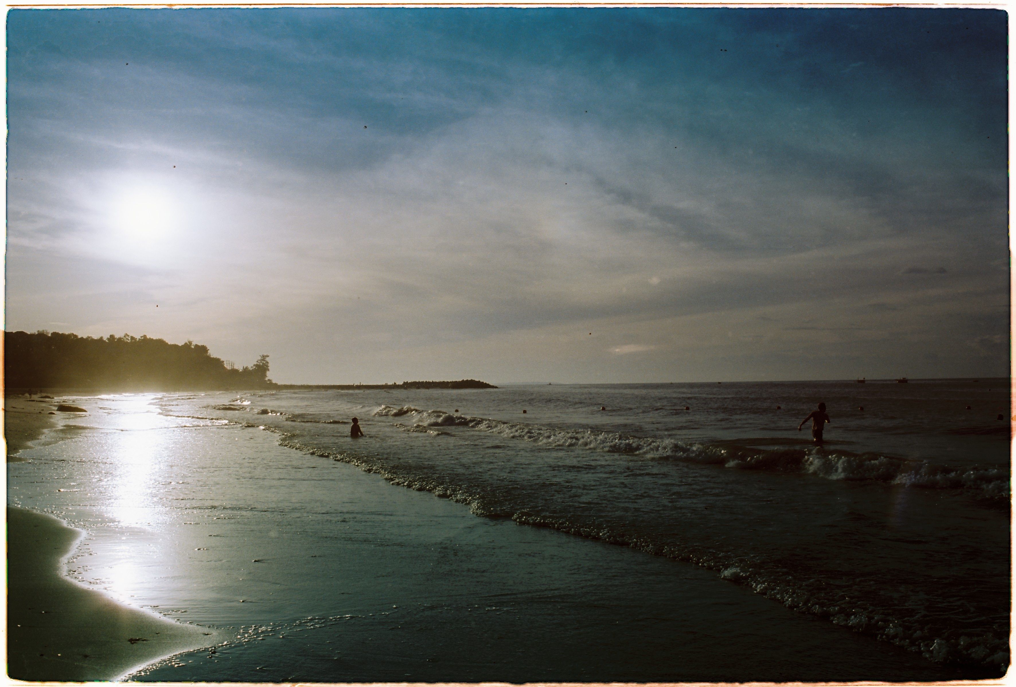 Sunlight and Clouds over Beach · Free Stock Photo