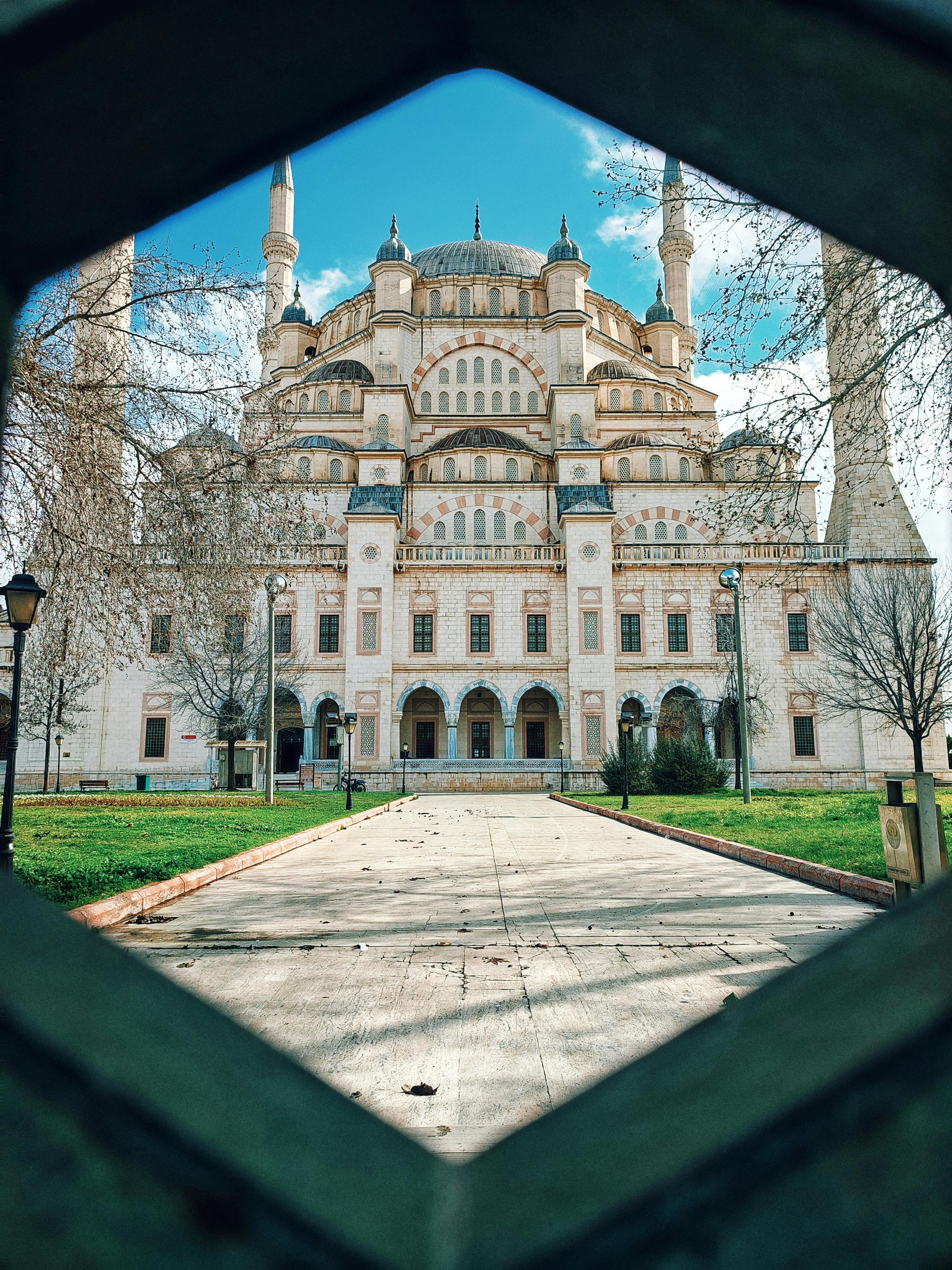 Sabanci Merkez Mosque in Adana · Free Stock Photo