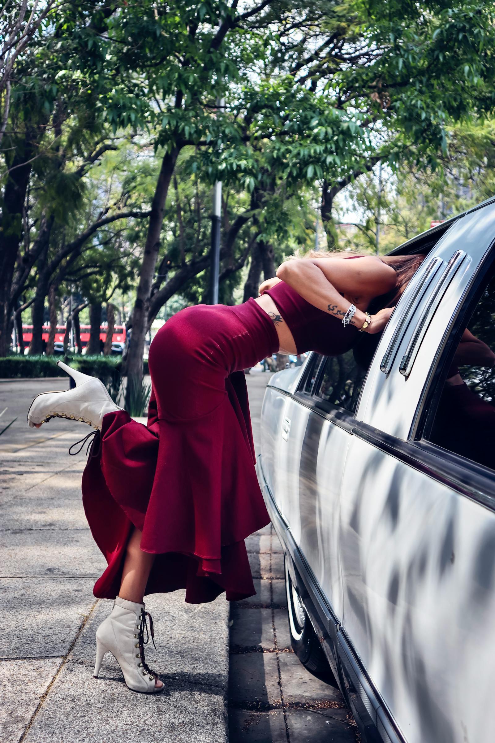 Seductive Curvy Older Women In Spread Leg Poses Photos, Download The BEST Free Seductive Curvy ...