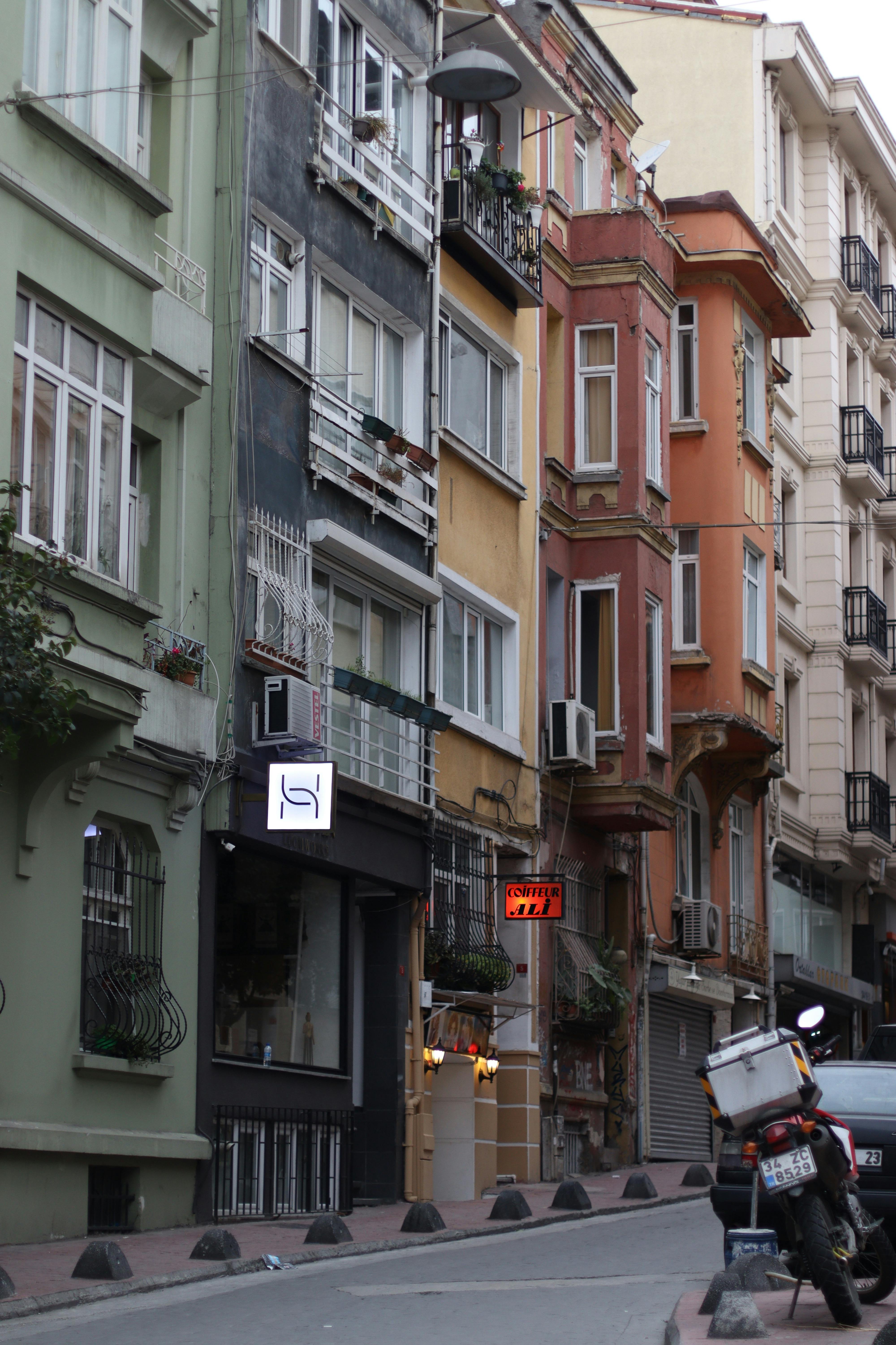 Buildings near Street in Town in Turkey · Free Stock Photo