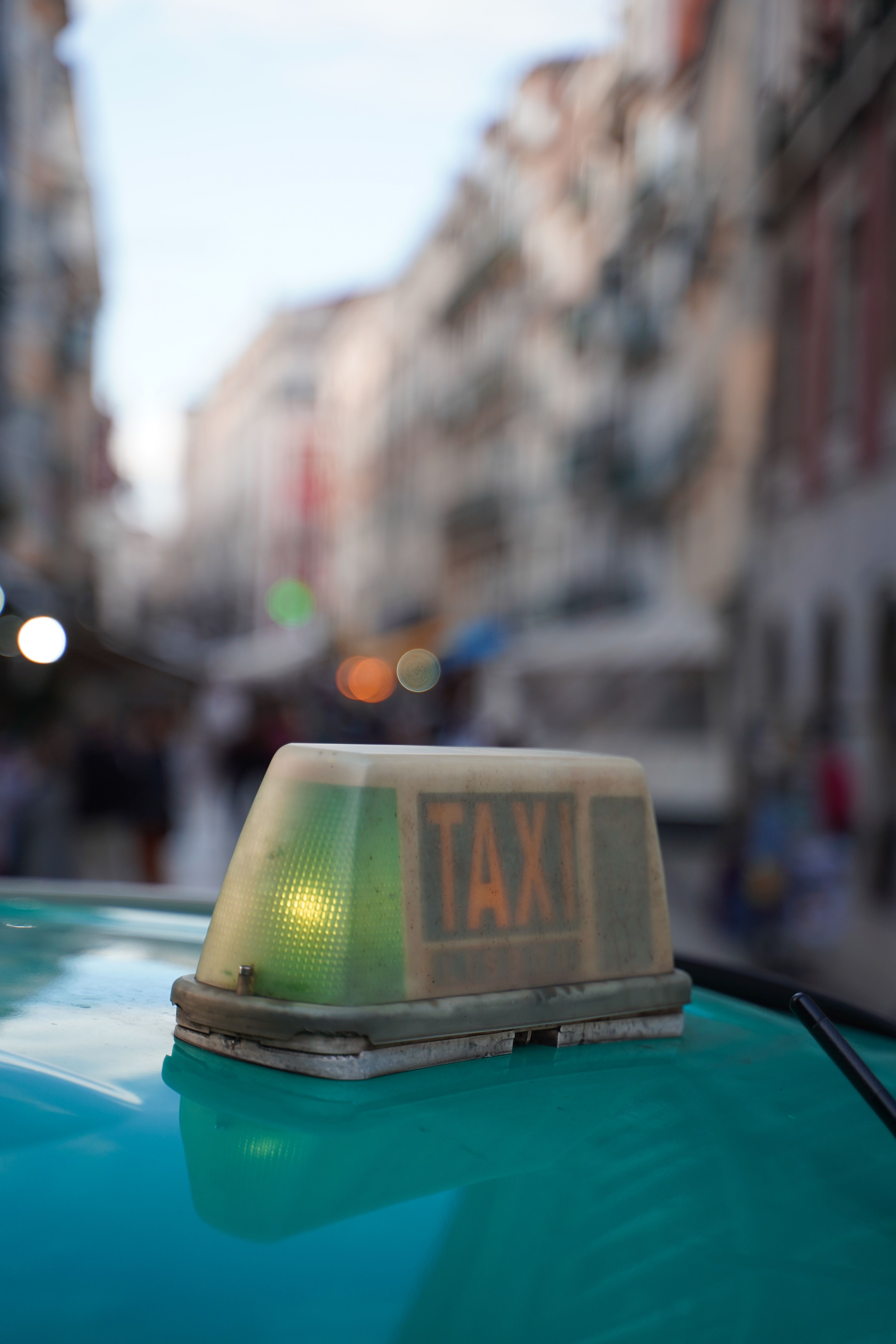 Green Taxi Light · Free Stock Photo