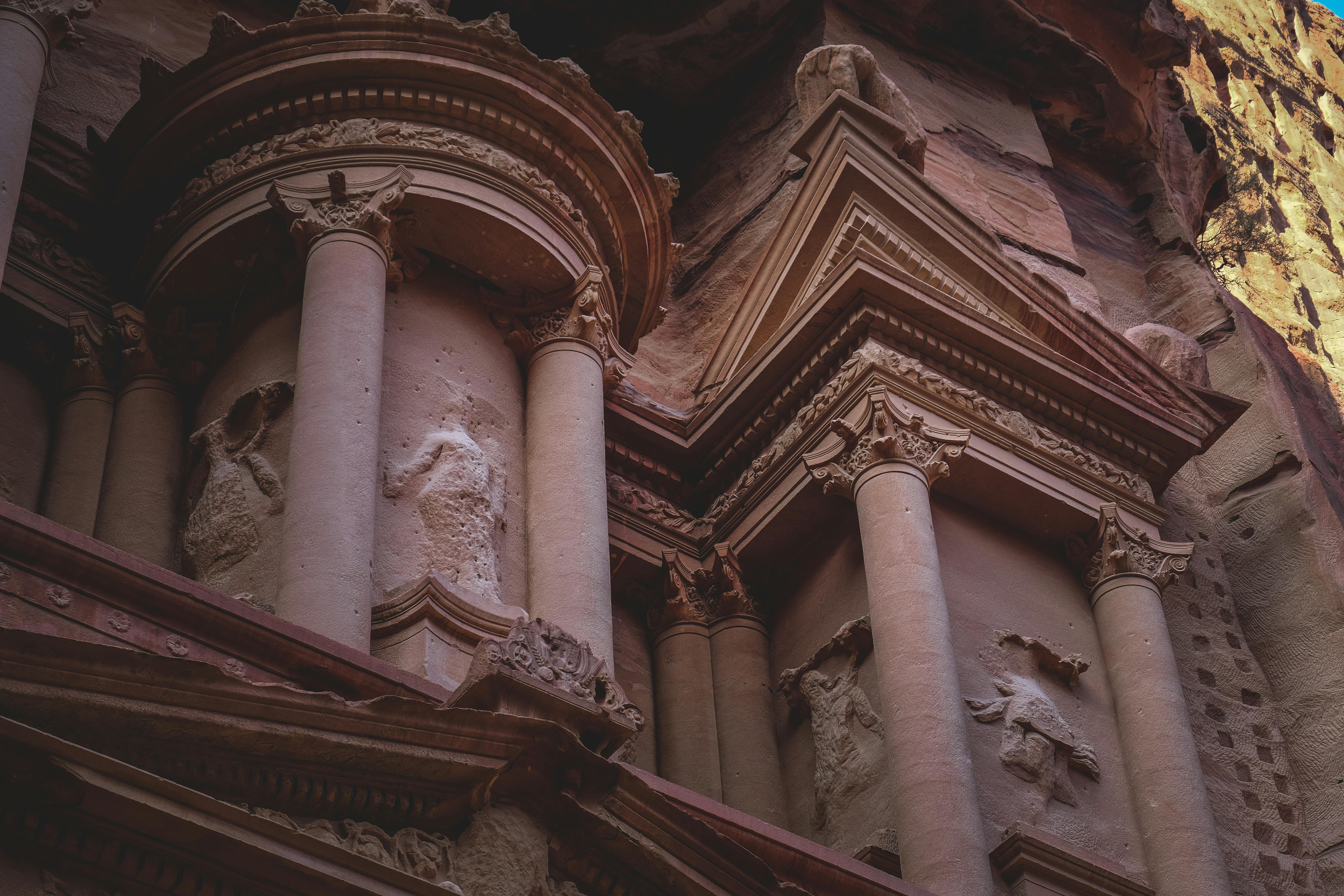 Ornamented Columns and Wall in Petra · Free Stock Photo