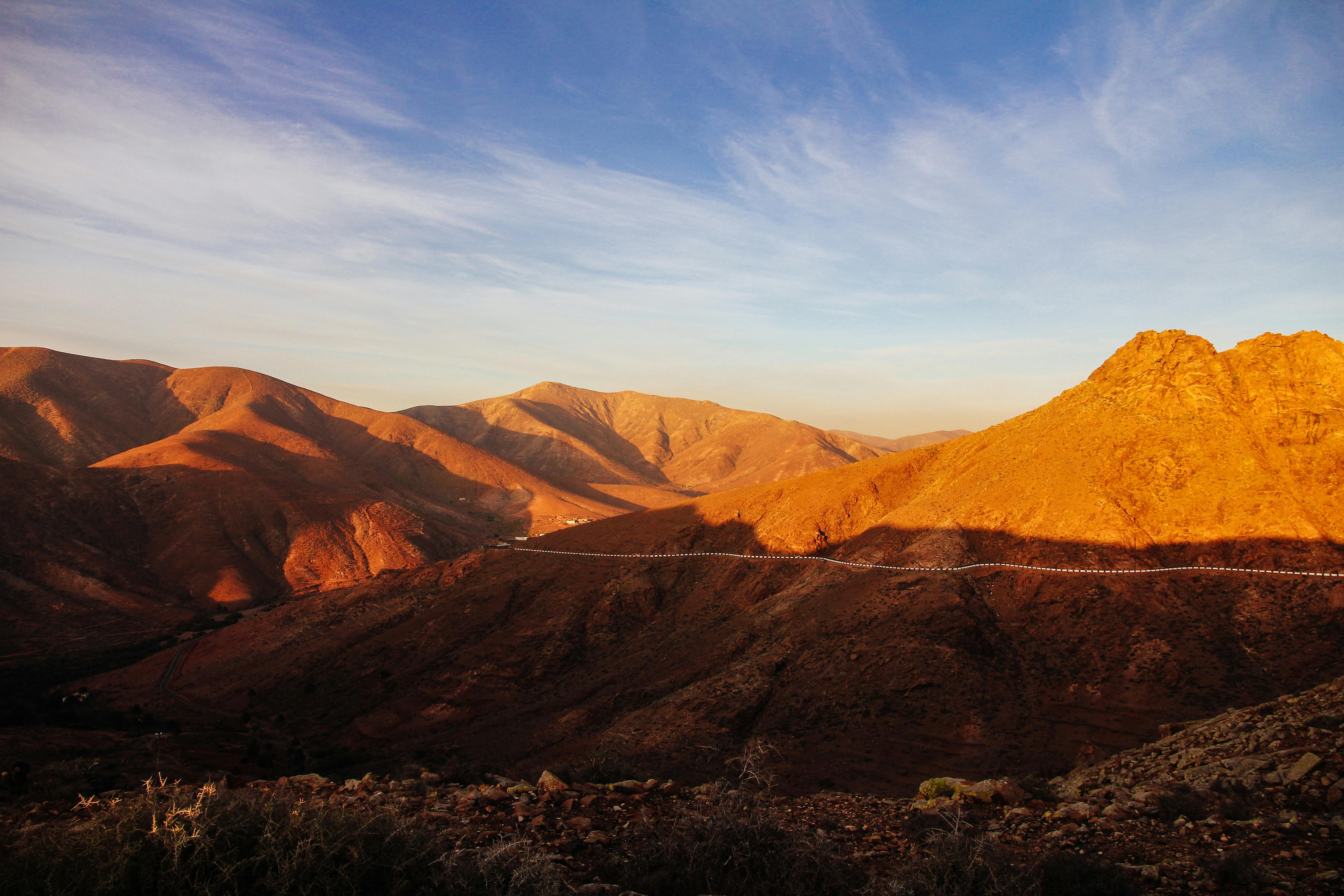 Brown Mountain · Free Stock Photo