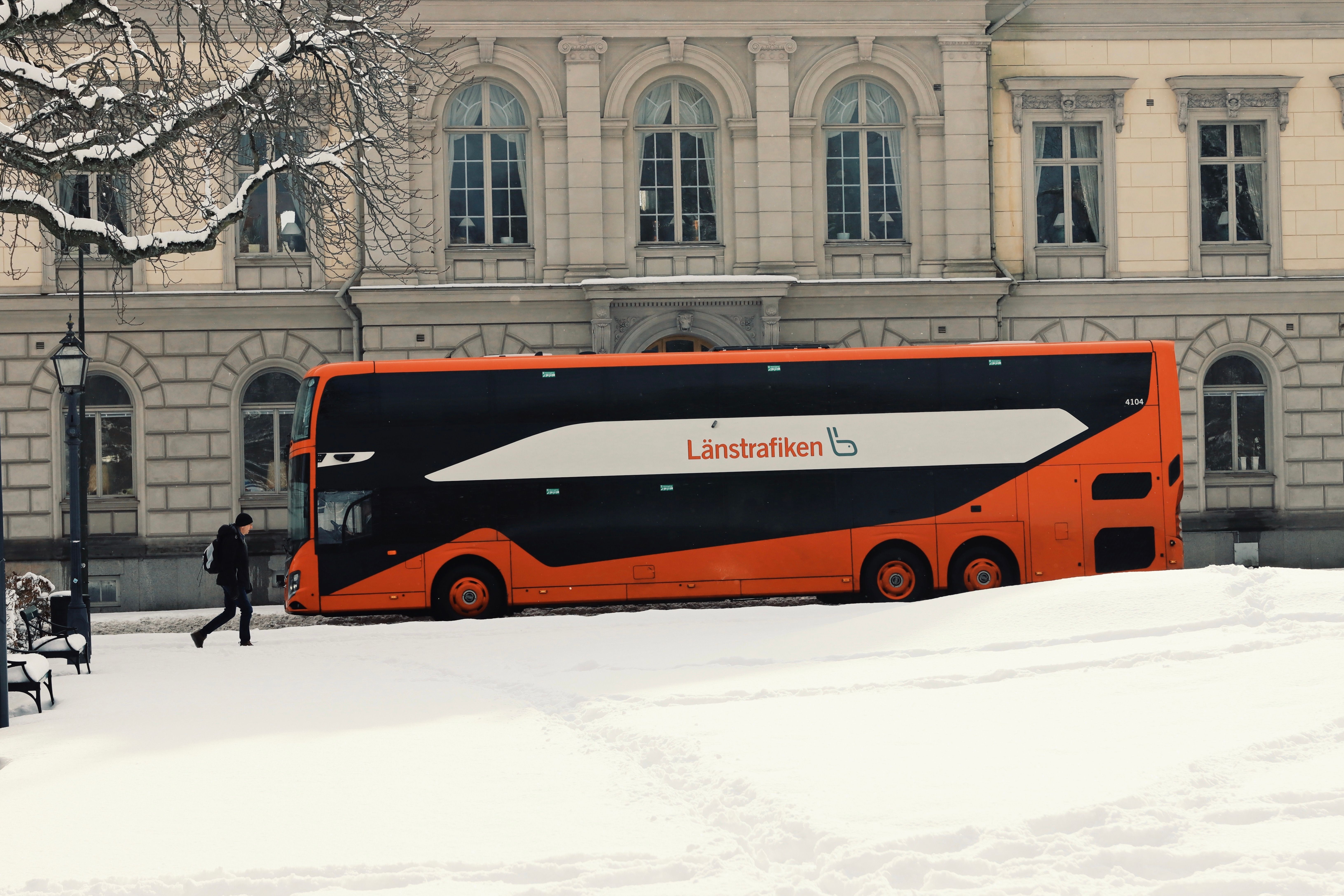 Bus on Street in Winter · Free Stock Photo