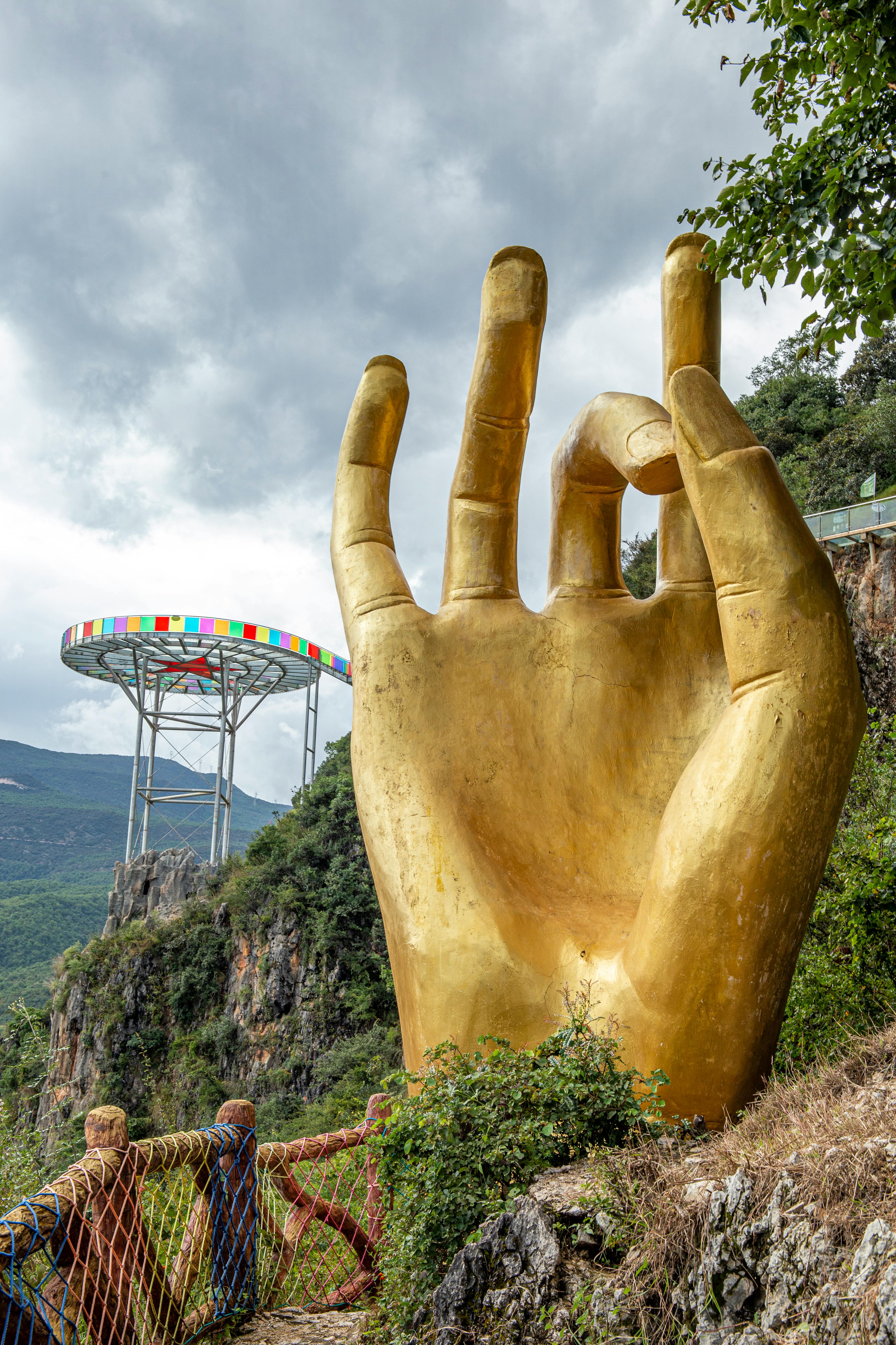 Golden Hand Sculpture Photos, Download The BEST Free Golden Hand ...