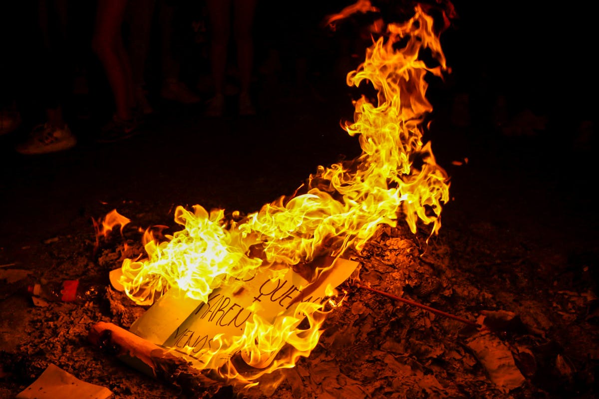 Fire Sign Photos, Download The BEST Free Fire Sign Stock Photos & HD Images