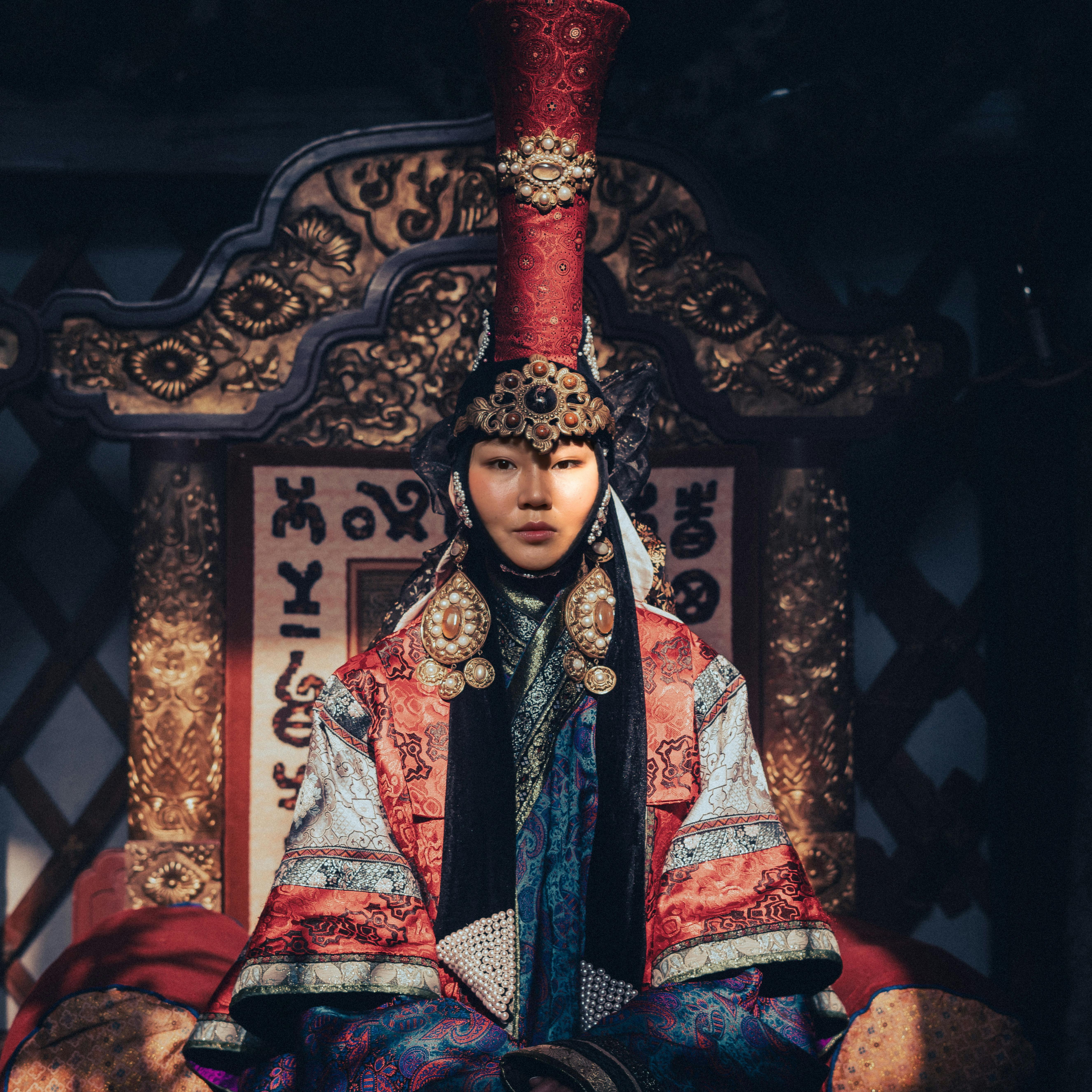 Throne Photos, Download The BEST Free Throne Stock Photos & HD Images