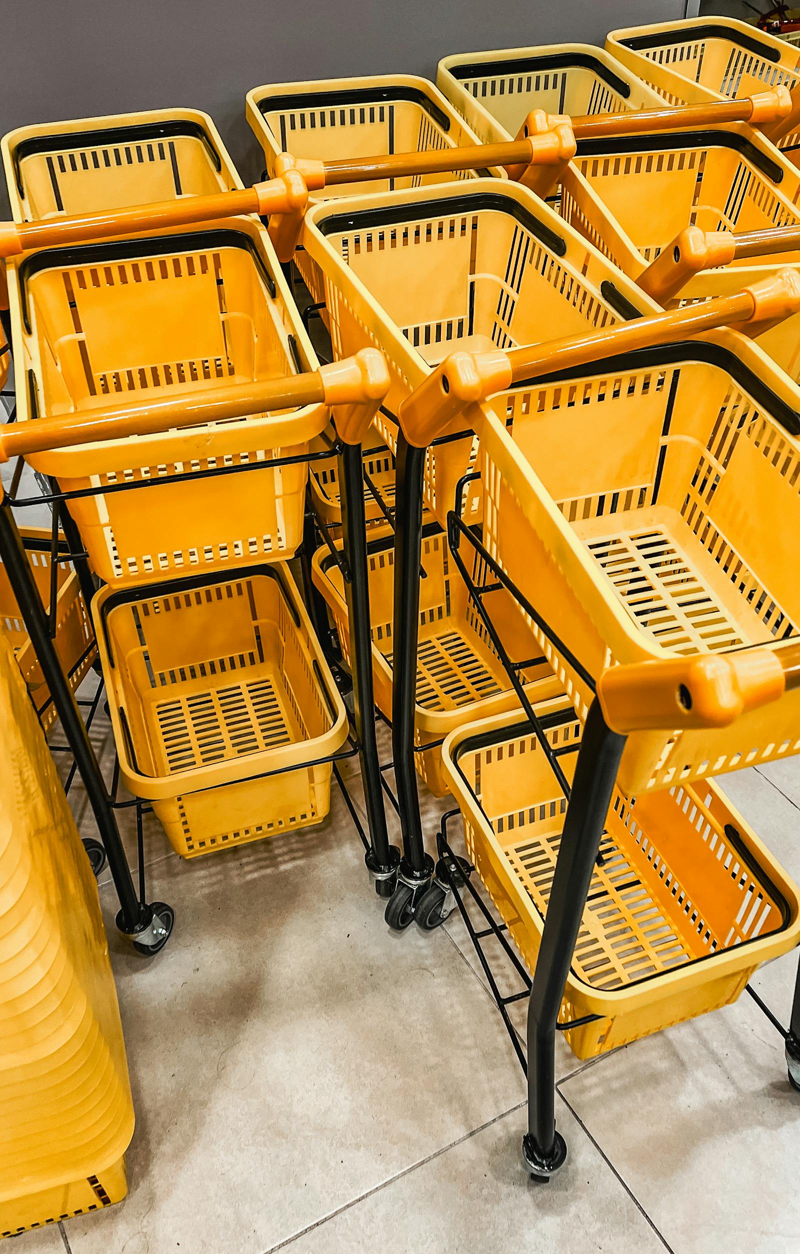 Yellow Carts Photos, Download The BEST Free Yellow Carts Stock Photos ...