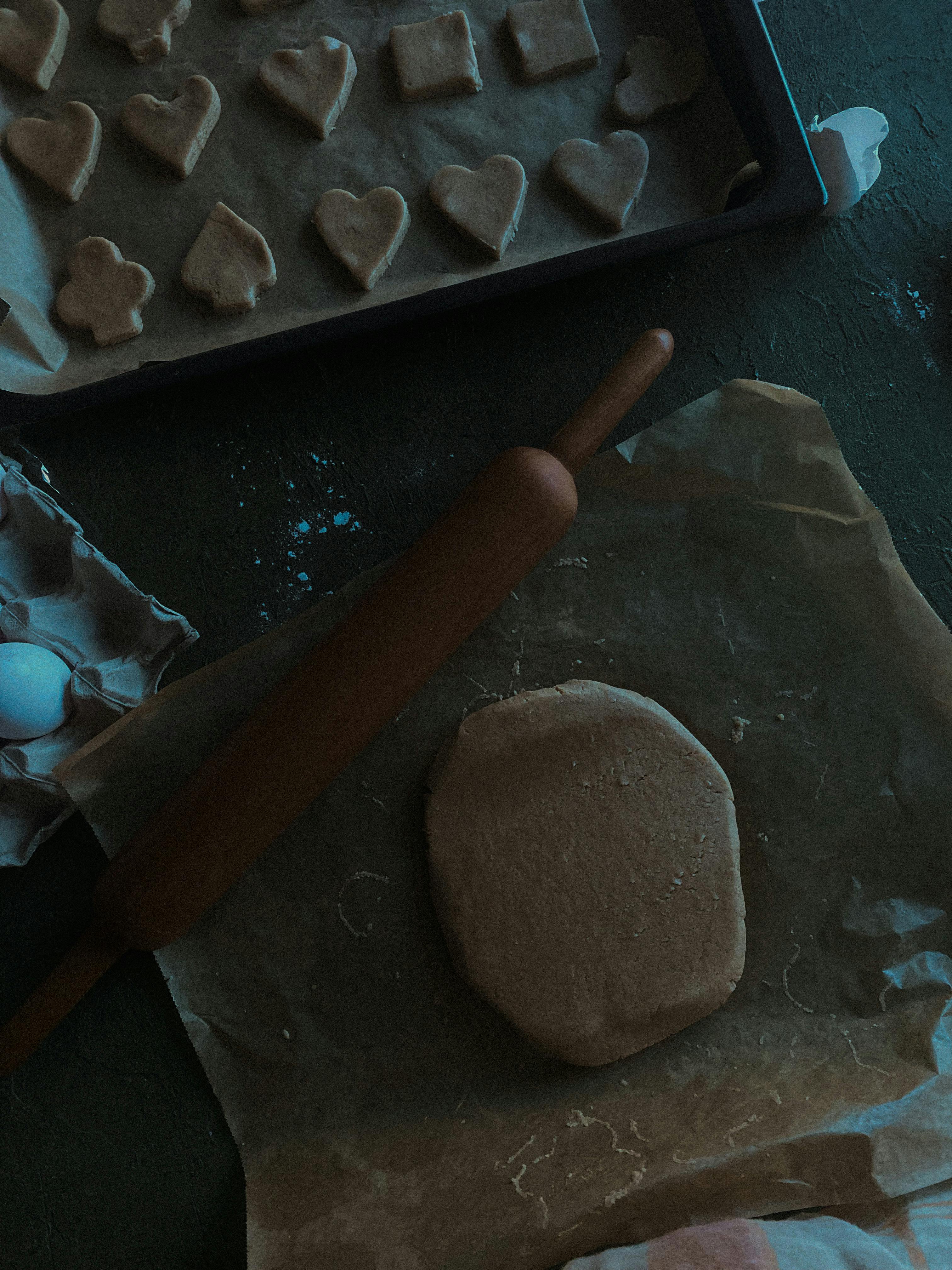 Close Up Photo of Clay Statues · Free Stock Photo