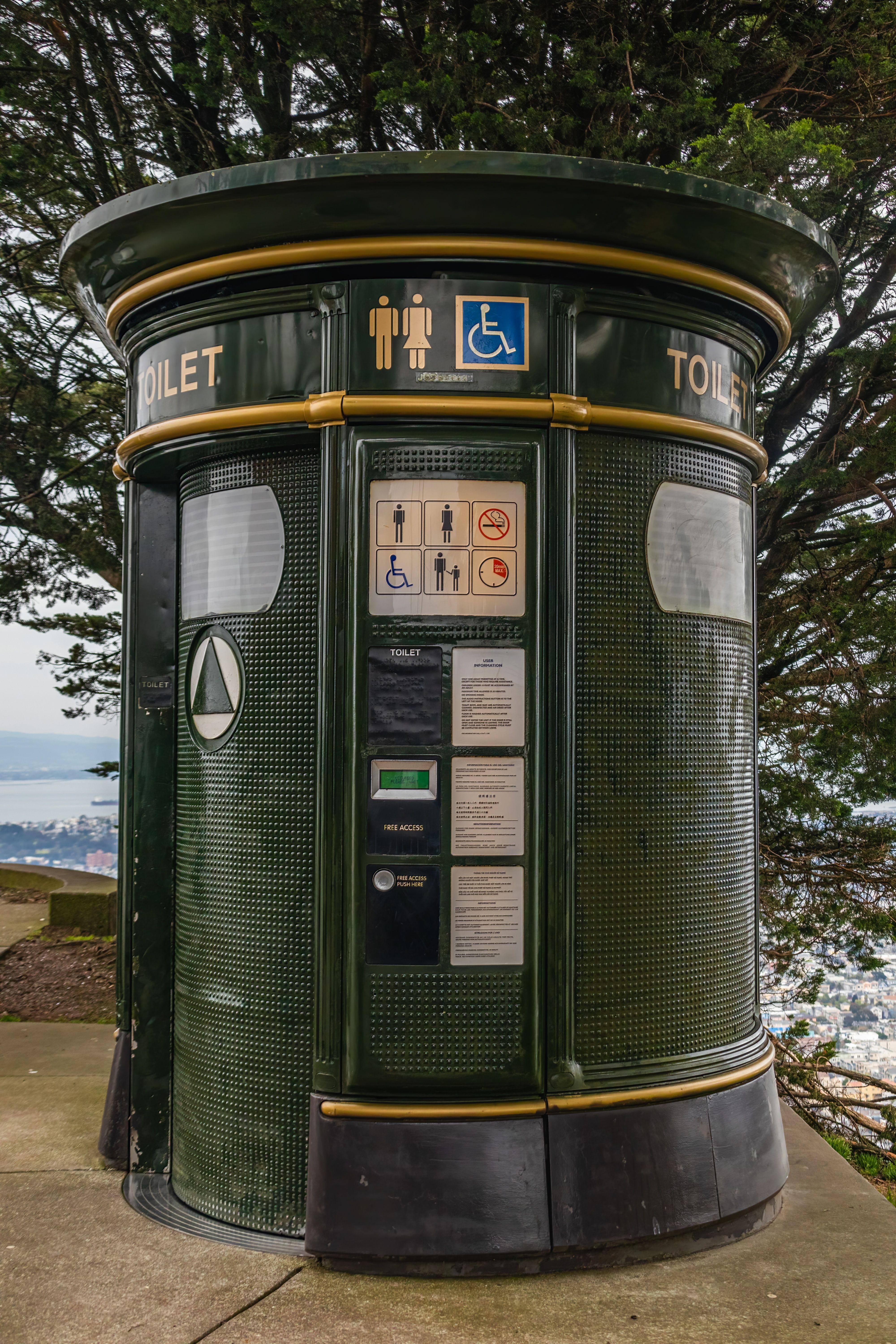 Automatic Public Toilet · Free Stock Photo