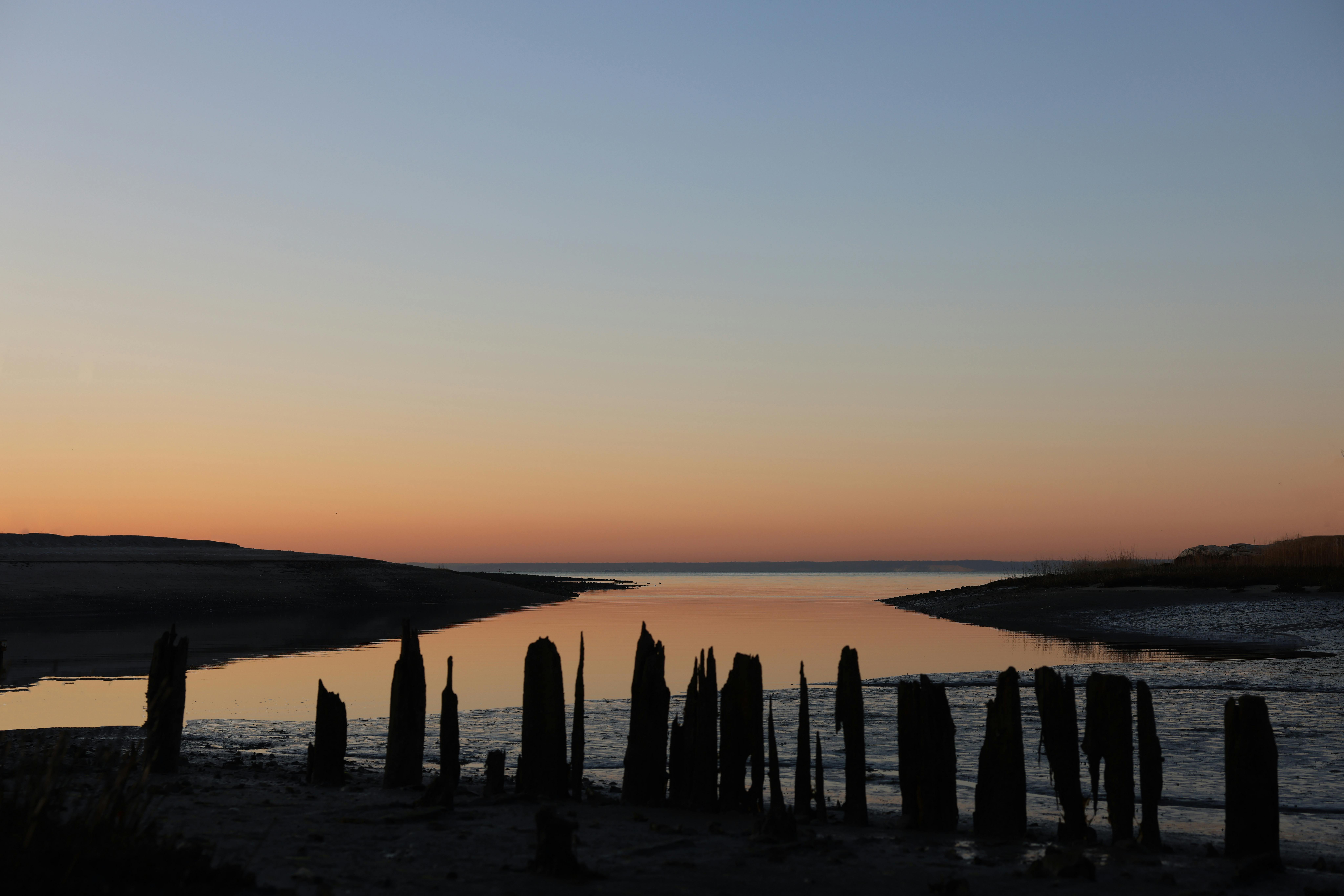 Shore During Sunset · Free Stock Photo